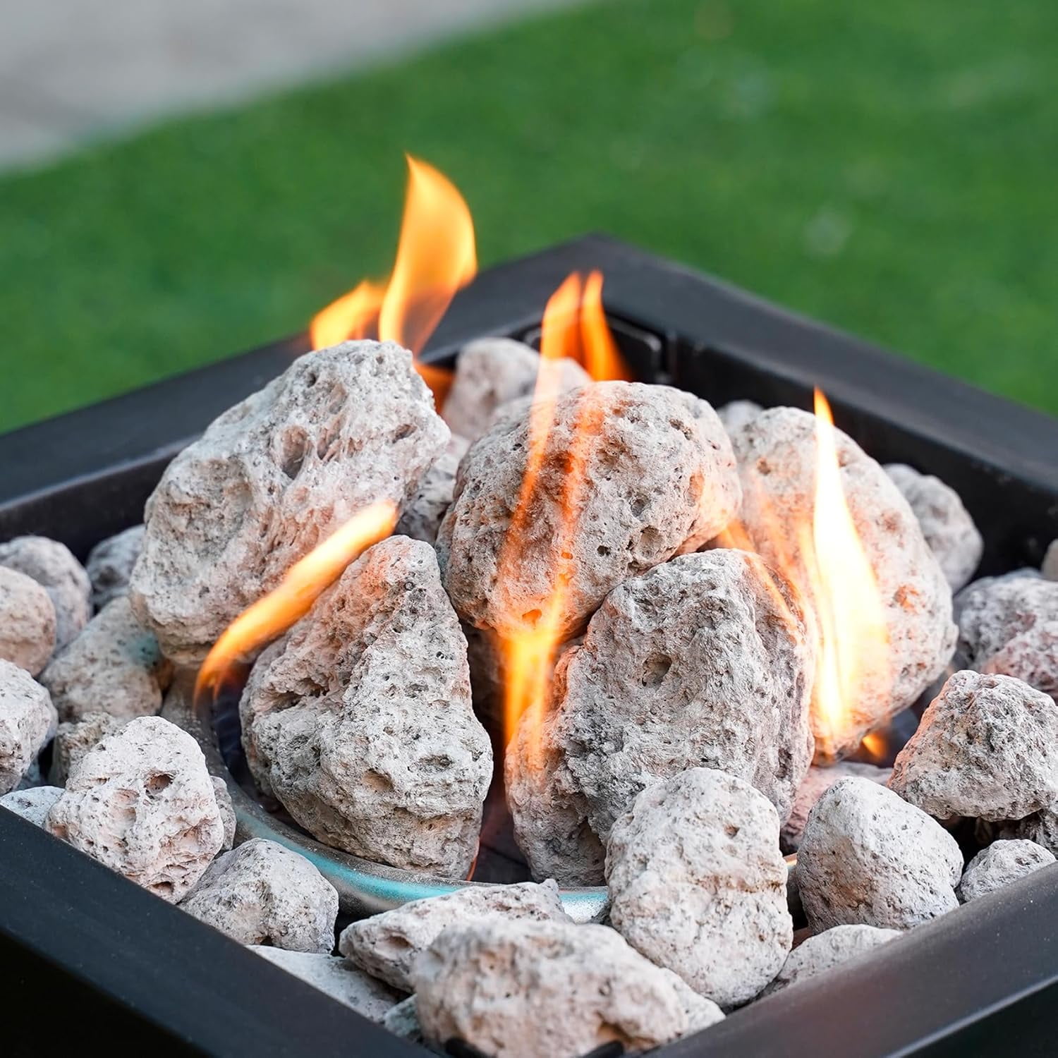 Light Weight White Lava Rock Granules - Natural Volcanic Rocks ...
