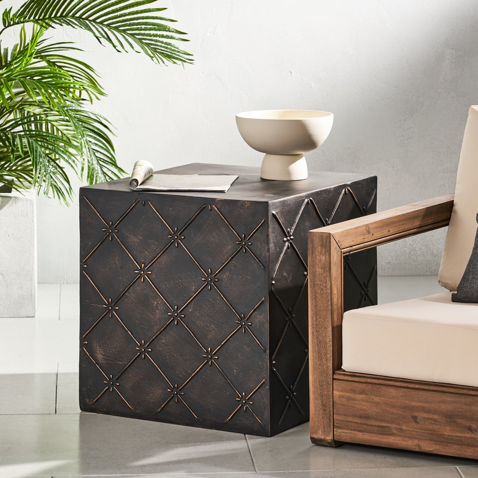 Lightweight Concrete Table For Outdoor Spaces - Modern Diamond Design ...