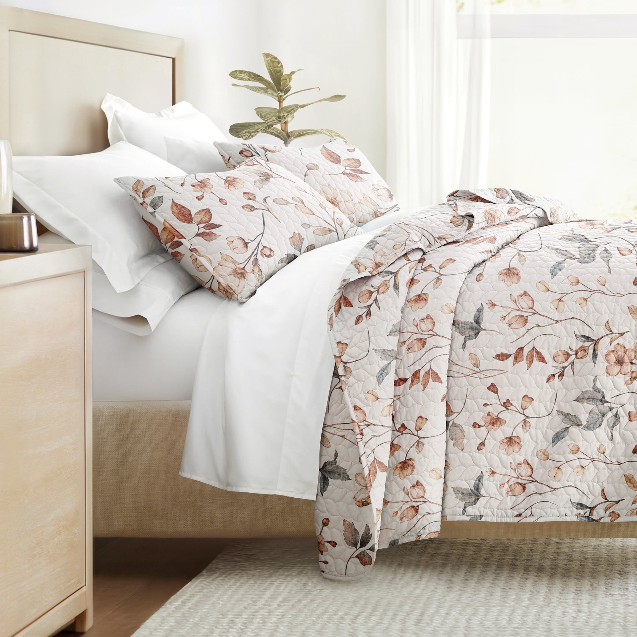 Lightweight Quilt Sets - Wrinkle Free - Coverlet Floral Patterns by ...