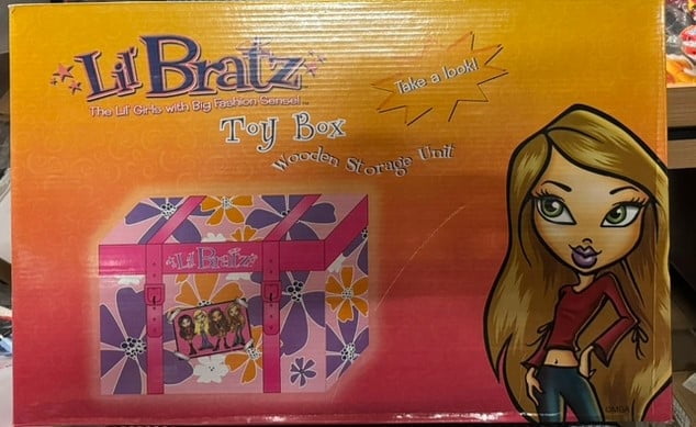 Lil Bratz Girl's Wooden Storage Toy Box - Walmart.com