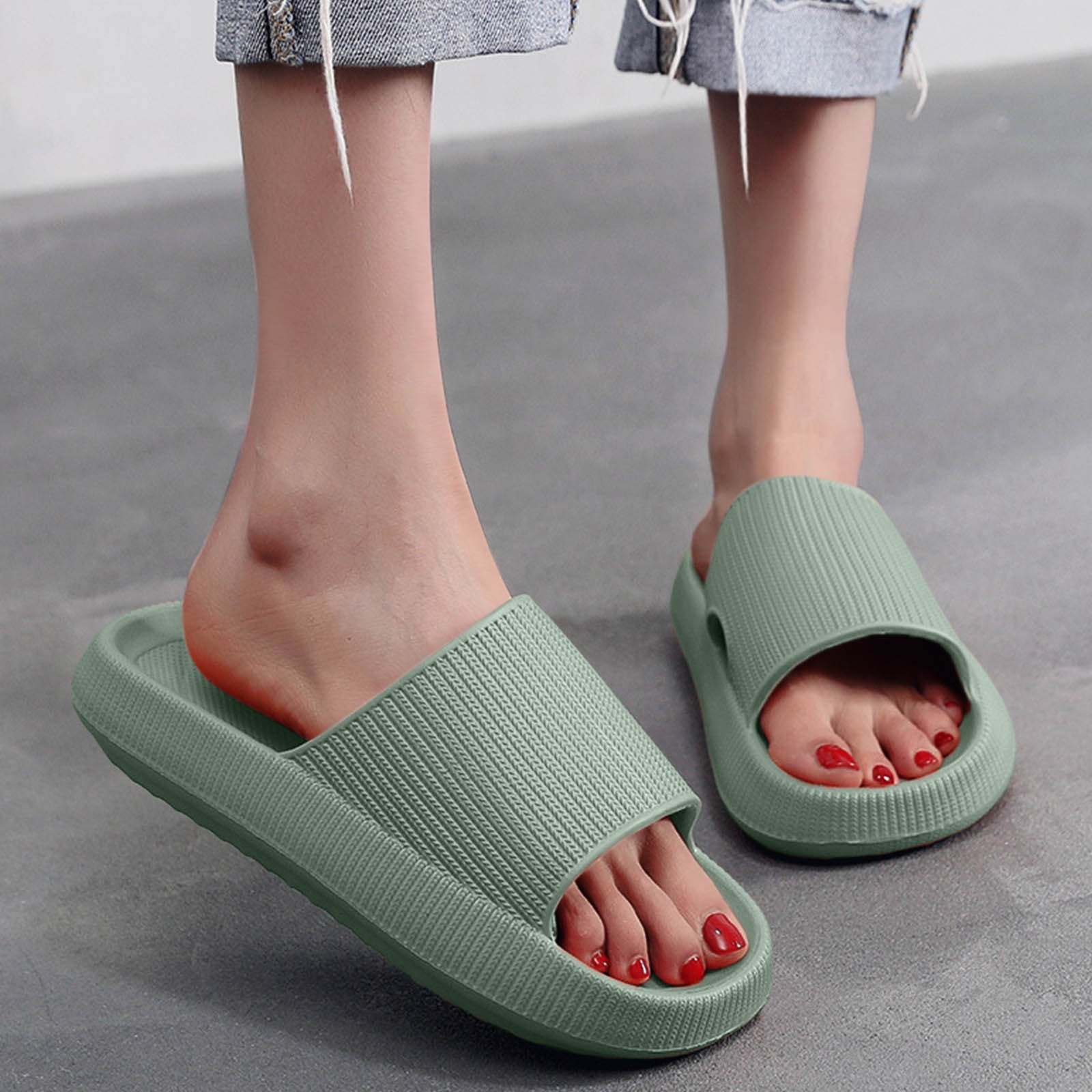 Lilgiuy Pillow Slippers for Women and Men, Unisex Slides Sandals Soft ...