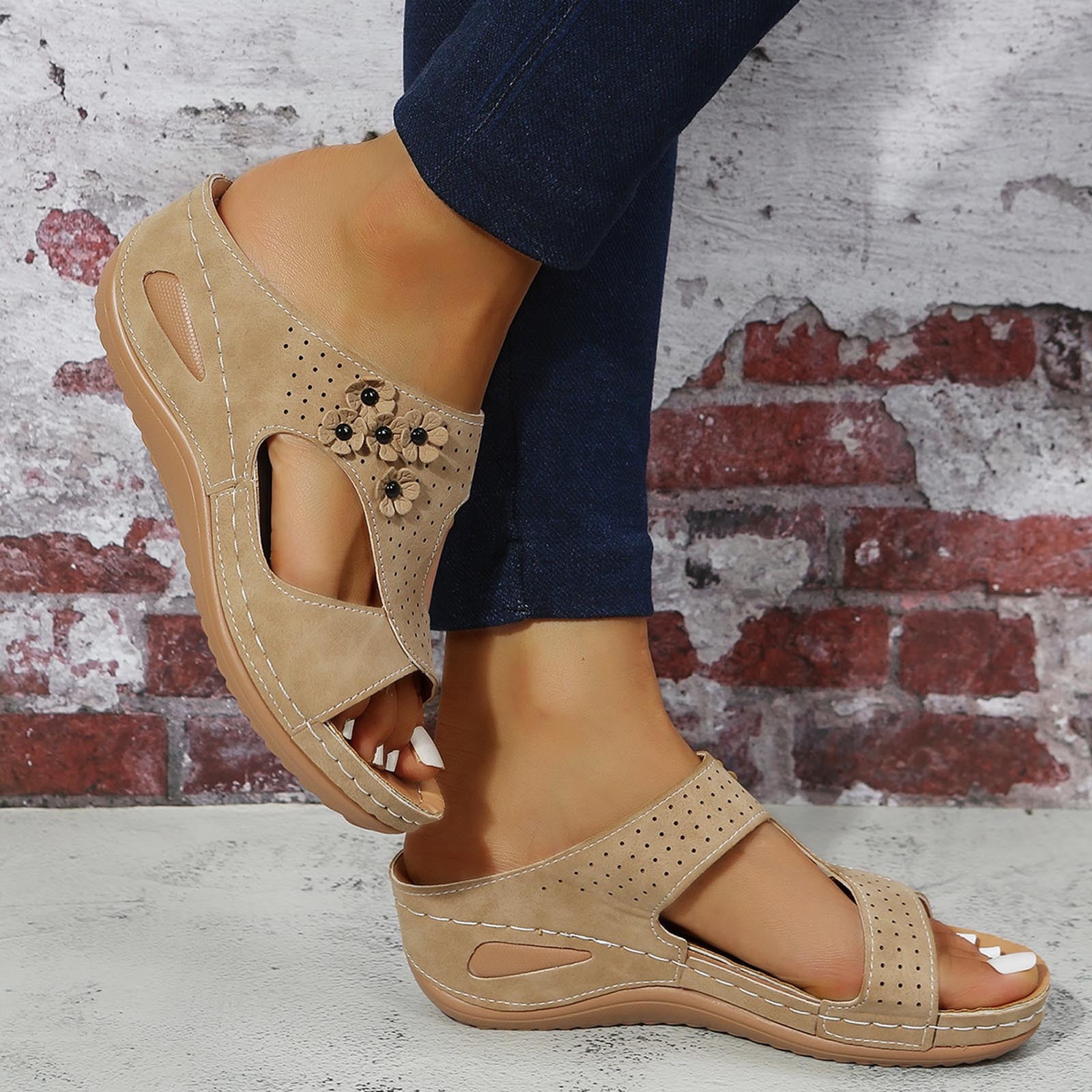 Lilgiuy Women's Wedge Slide Sandals Summer Slip on Platform Flowers ...