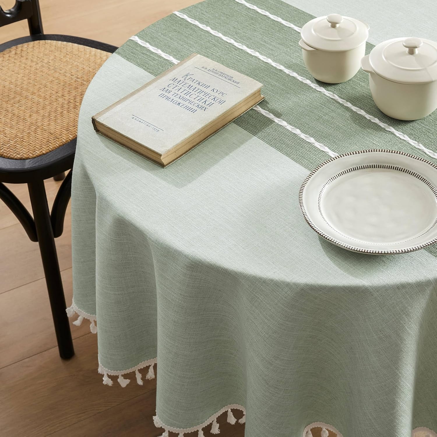 Linen Round Tablecloth 52 Inch Green, Farmhouse Style Round Table Cloth ...