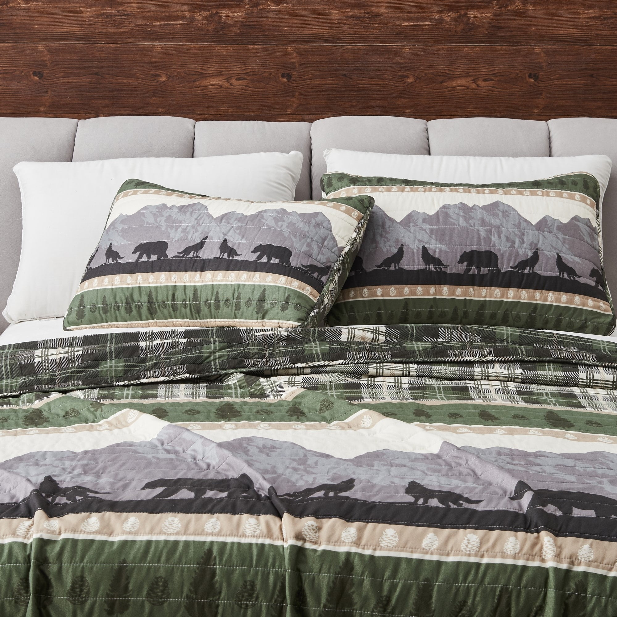 Linery & Co. Premium Mountain Scape & Plaid Microfiber Quilt Set With ...