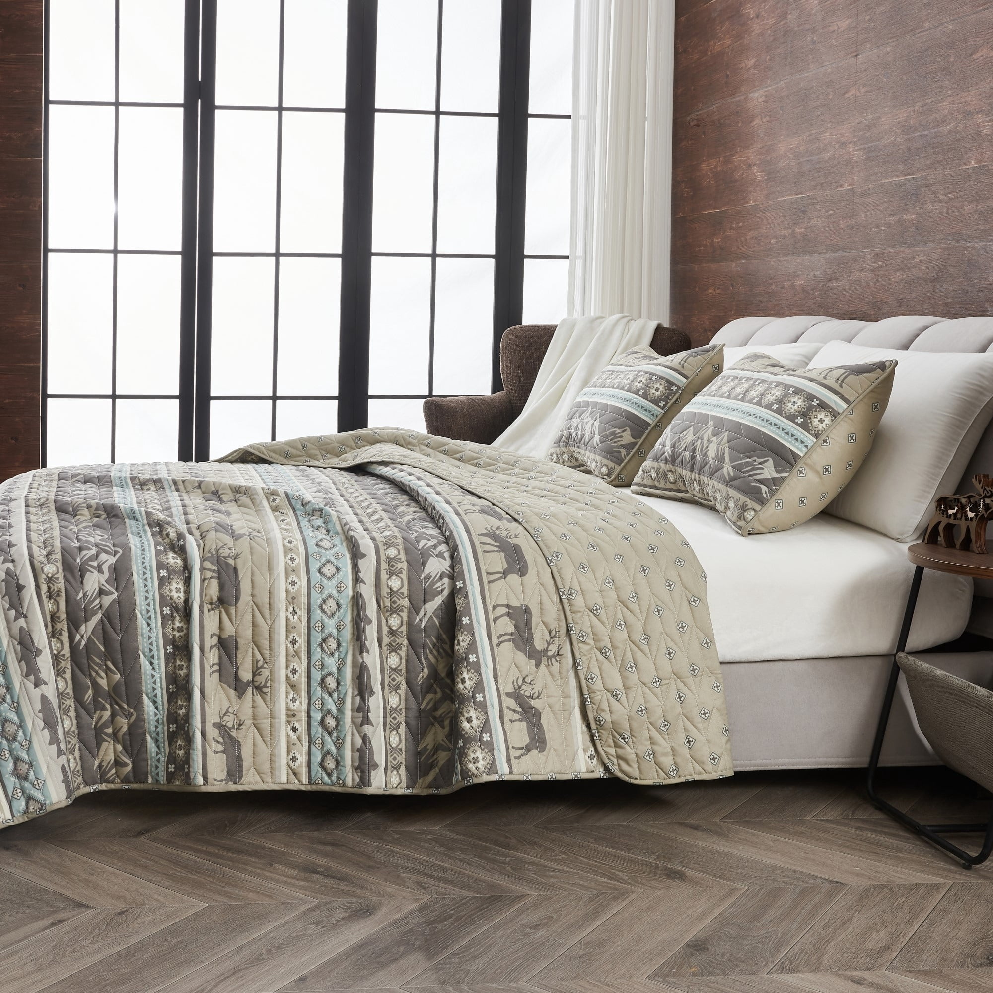 Linery & Co. Premium Wildlife Stripe Microfiber Quilt Set With Shams ...