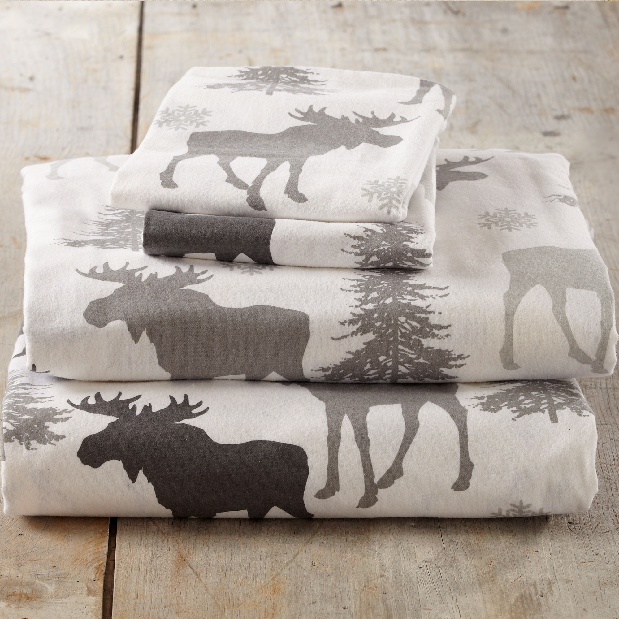 Linery & Co. Turkish Cotton Double-Brushed Christmas Flannel Bed Sheet ...