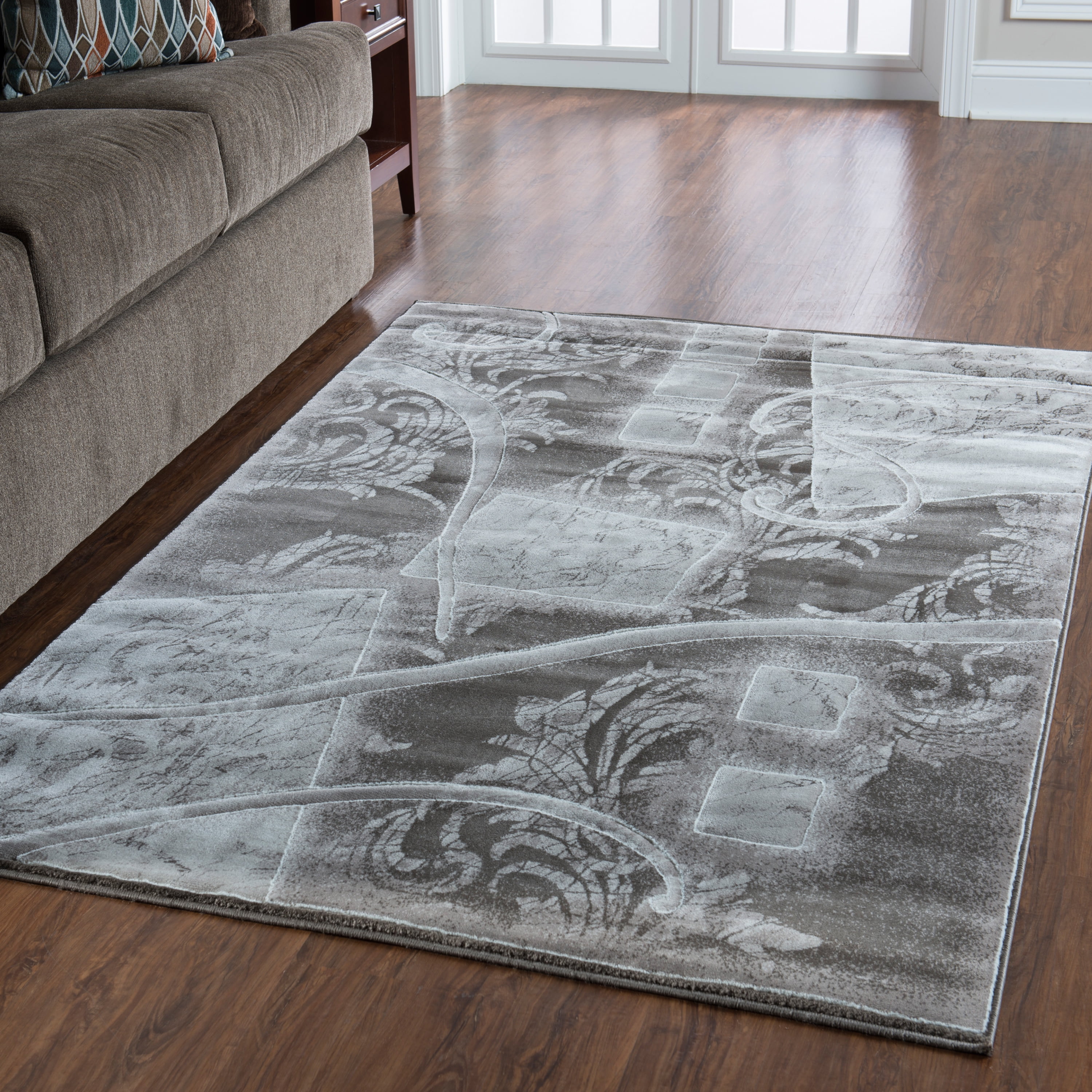 Linon Jewel Farrow Machine Made Polypropylene 5'x7'6" Rug in Brown ...