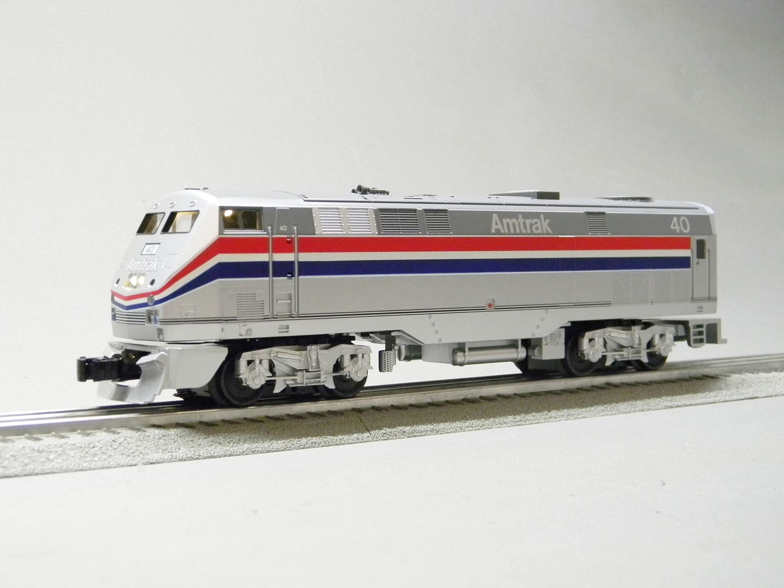 Lionel Amtrak LC+ 2.0 Genesis Diesel Locomotive Engine #40 O Gauge 2234070 - Walmart.com