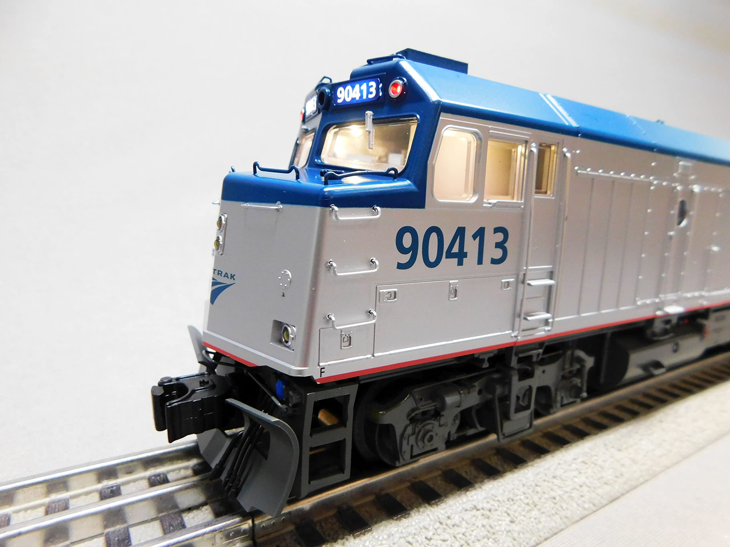 Lionel Amtrak Legacy Non-Powered Phase V F40PH Cabbage Unit Baggage CAB CAR #90413 O Gauge ...