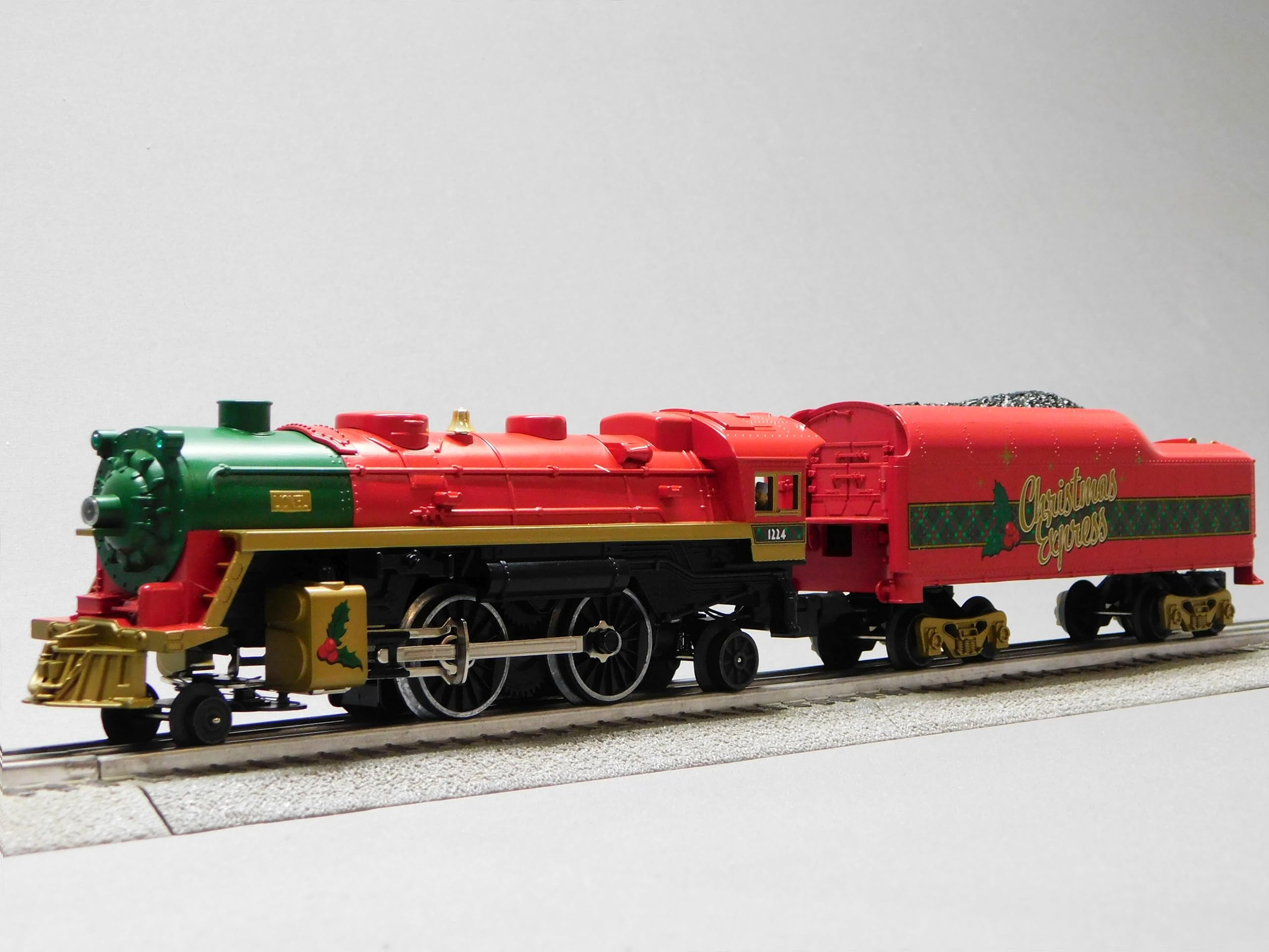 Lionel Christmas Celebration LIONCHIEF 2-4-2 Locomotive O Gauge 2223020 ...