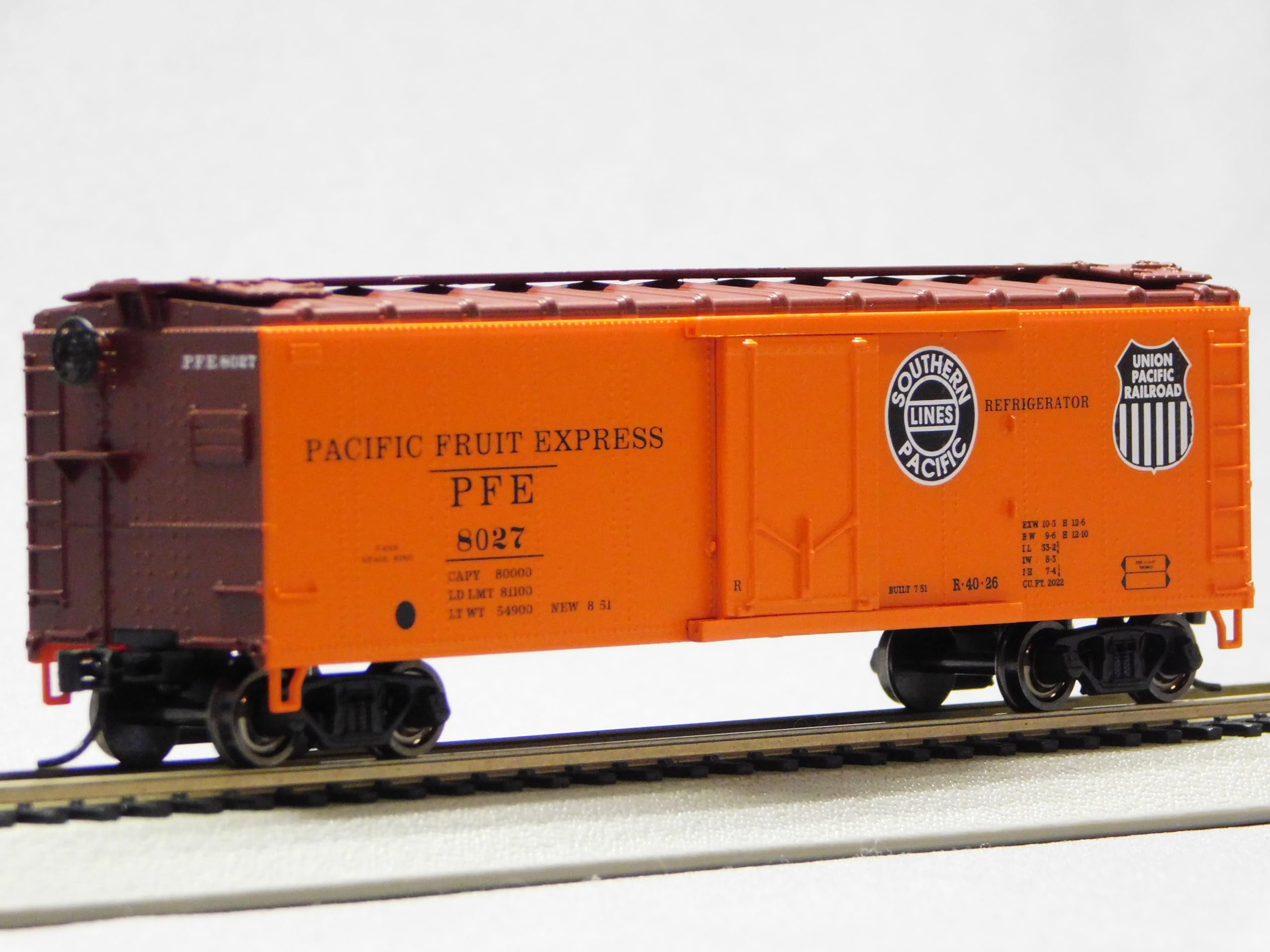 Lionel HO Pacific Fruit Express Reefer #8027 PFE UP SP 2354060 ...