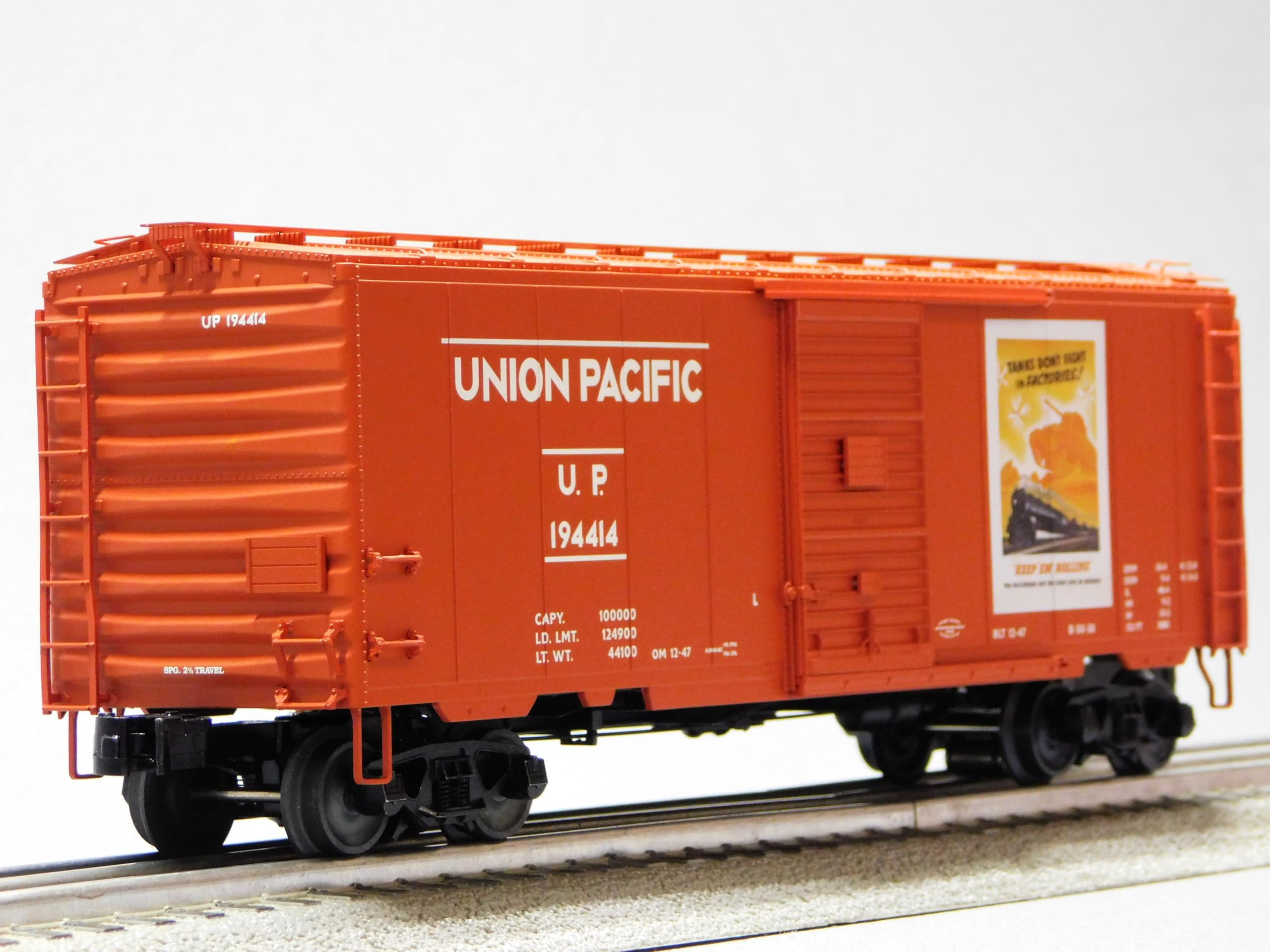 Lionel UNION PACIFIC UP WWII Tanks Don't Fight PATRIOTSOUNDS BOXCAR O ...