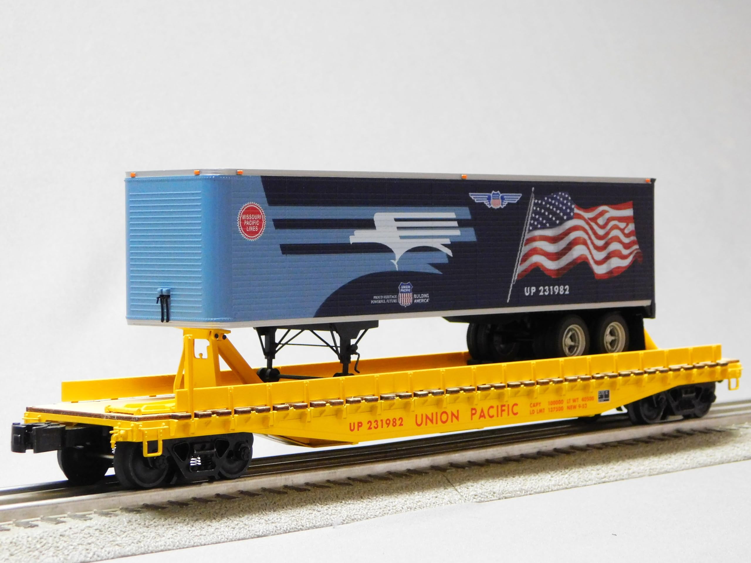 Lionel Union Pacific Missouri Pacific Heritage TOFC FLATCAR O Gauge ...