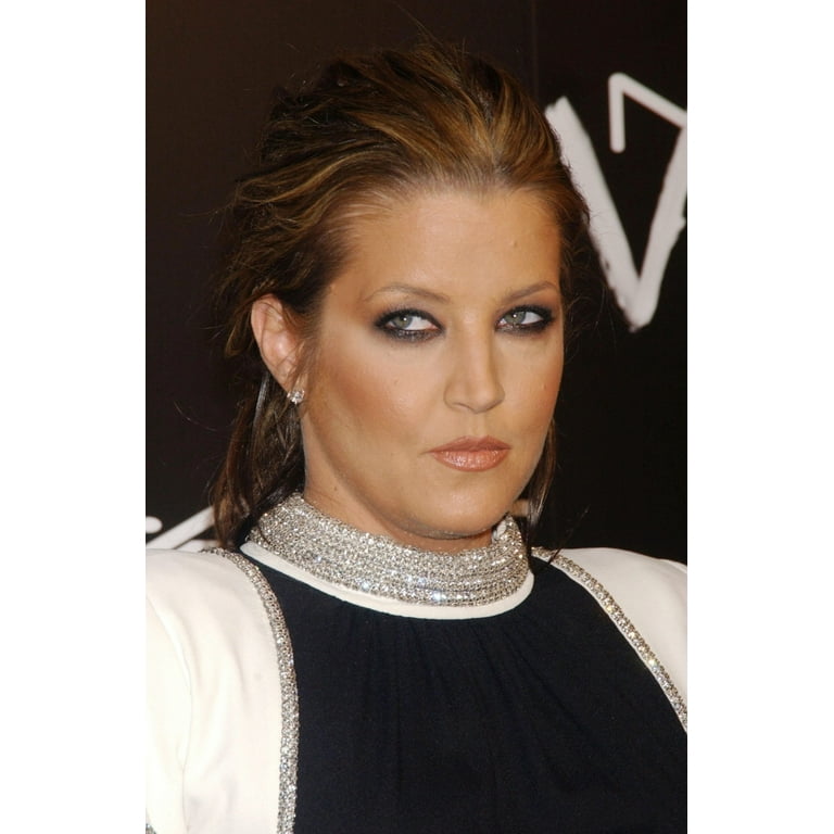 Lisa Marie Presley Mac Lisa Marie Presley Sang About Being 'buried In