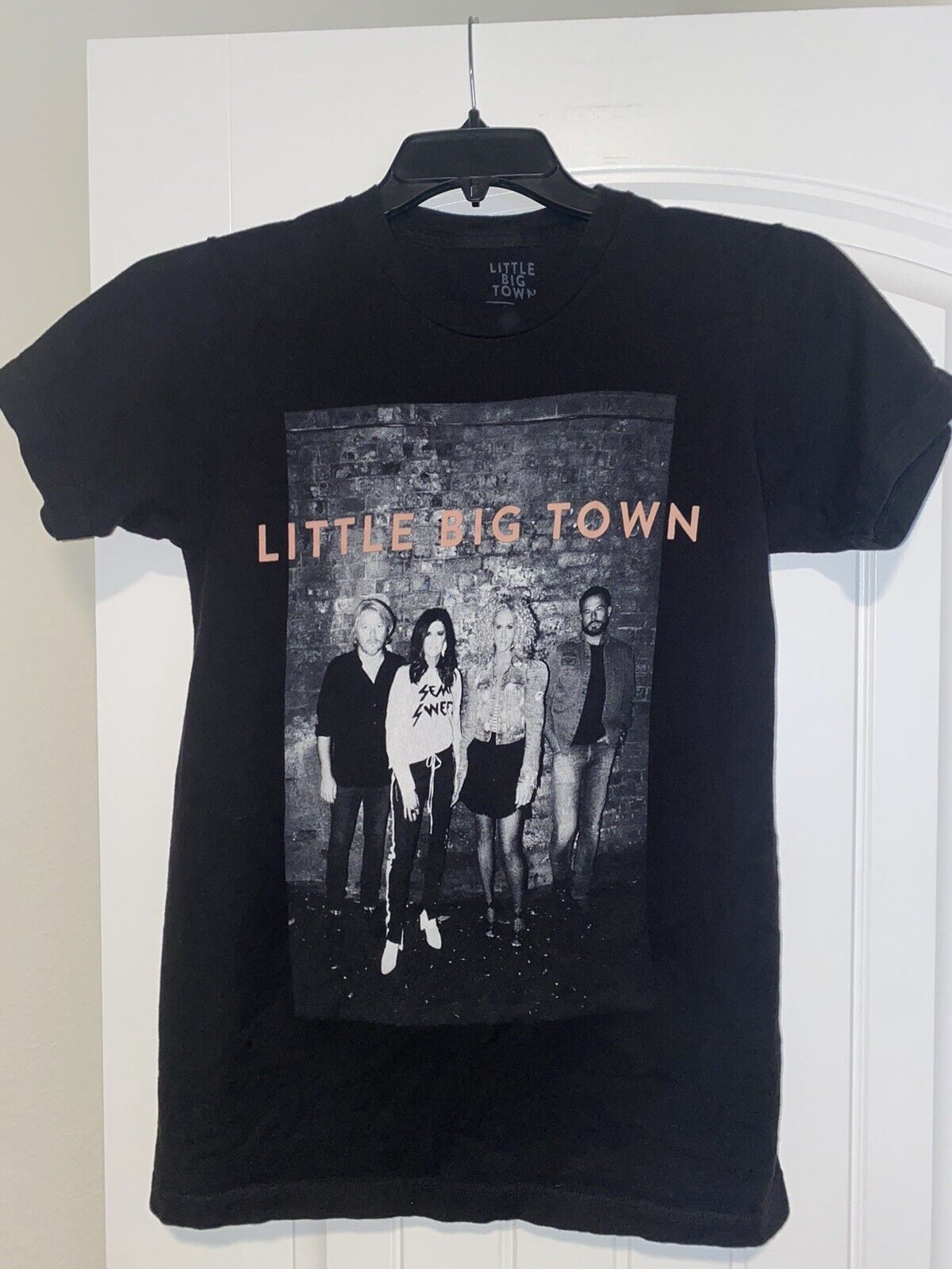 Little Big Town The Breakers Tour" Black Concert T-Shirt (S)" - Walmart.com