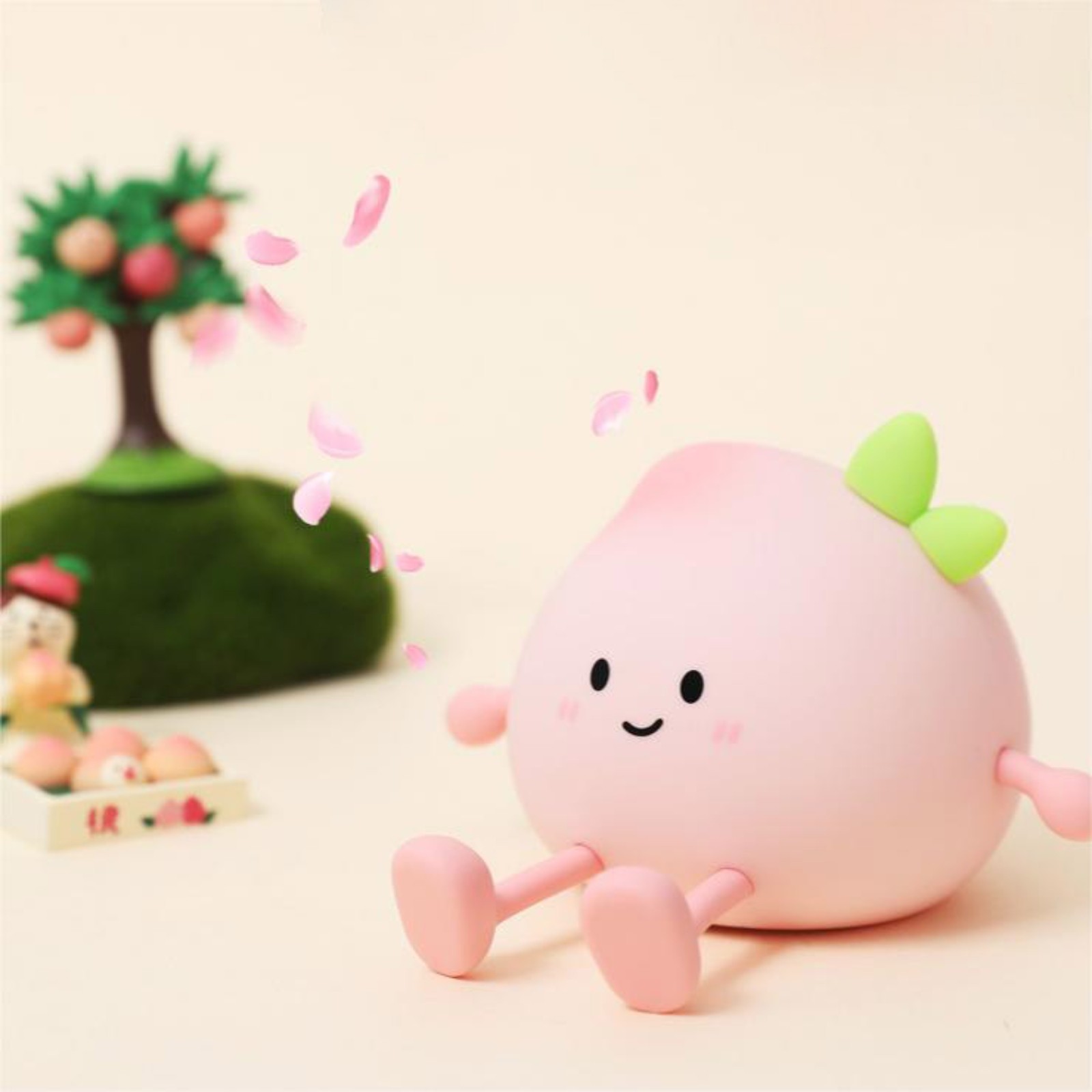 Little Peach Night Light Cute Eye Bedside Baby Feeding Bedroom Sleeping ...