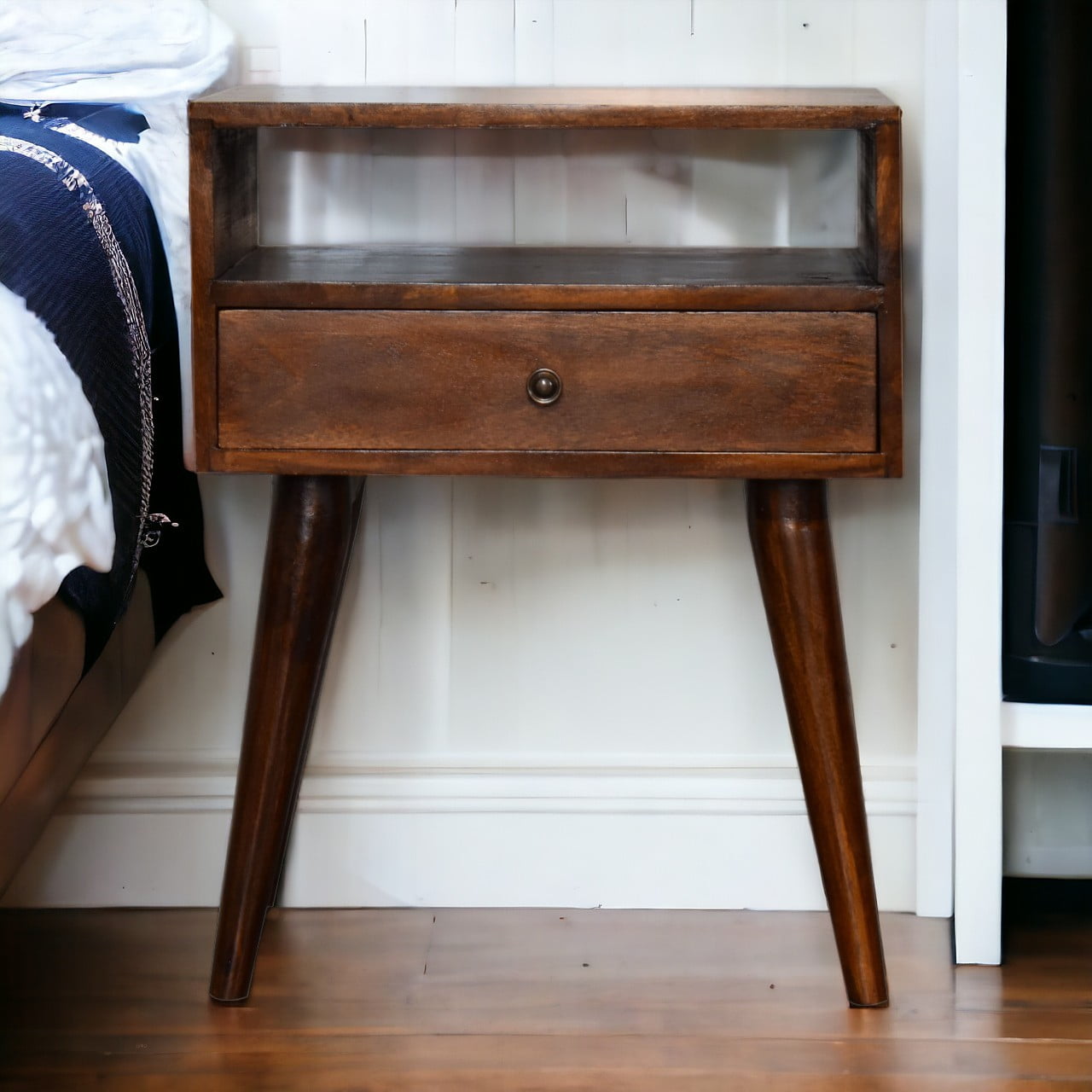 LiviNest Solid Wood Nightstand - Compact Modern Bedside Table with 1 ...