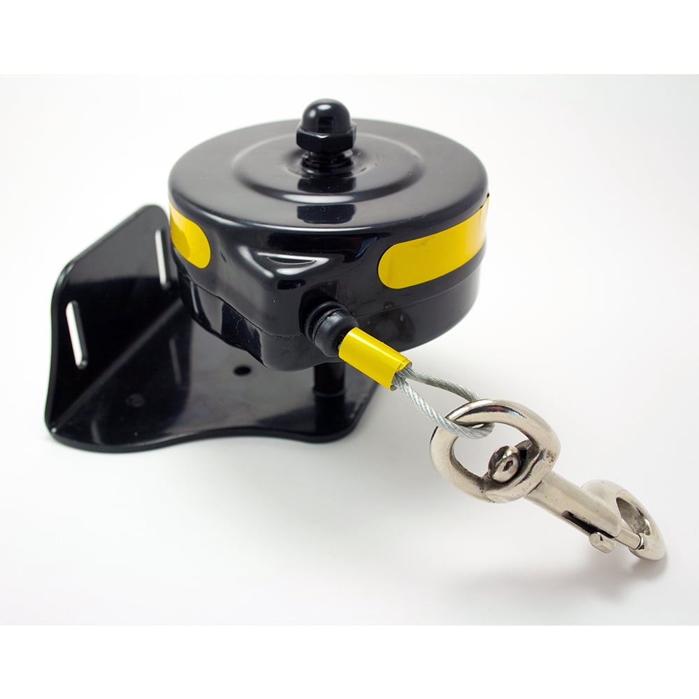 Lixit Bracket Mount Retractable Tie Out Reel for Dogs up to 30 lbs ...