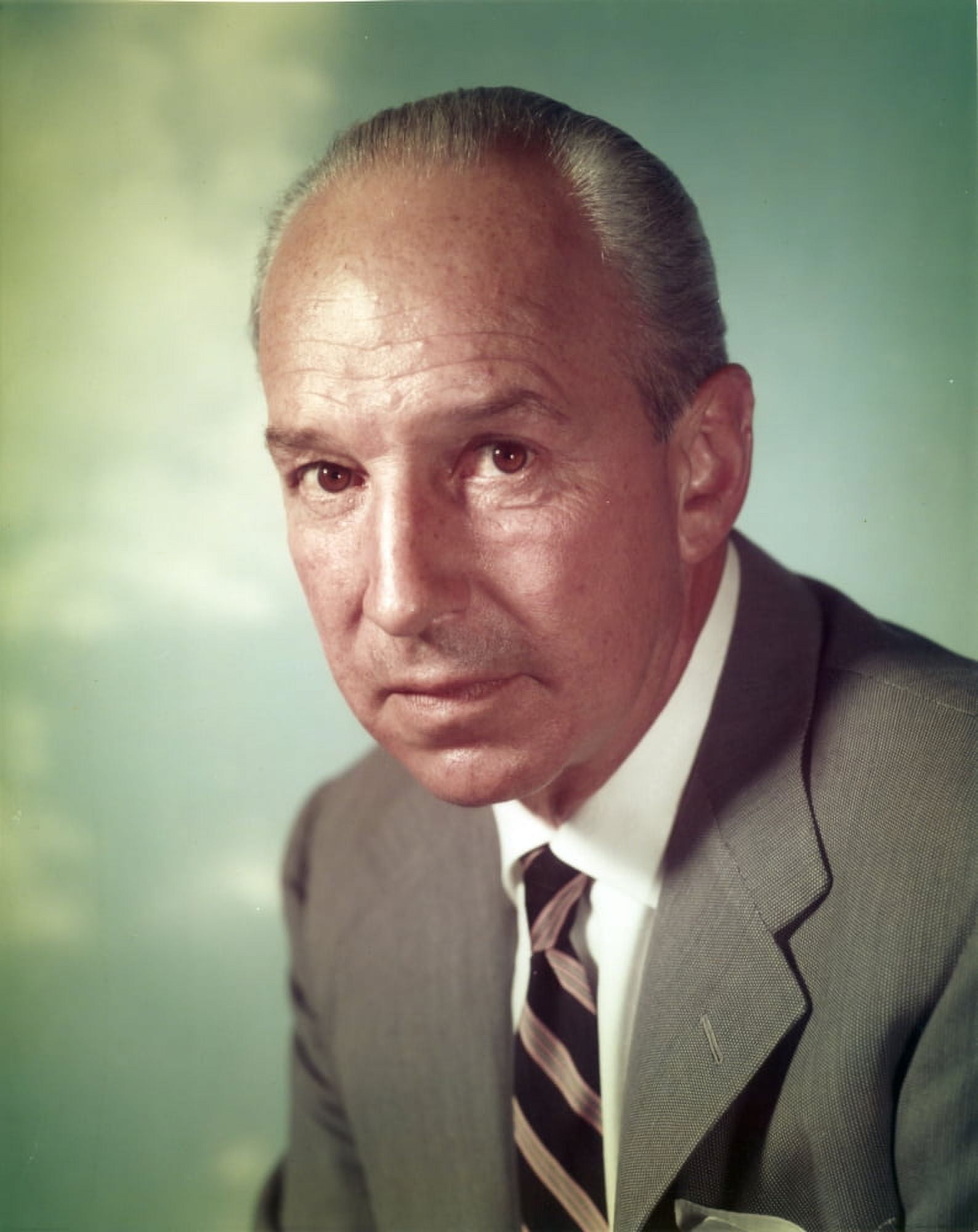 Lloyd Nolan in Formal Outfit With Necktie Portrait Photo Print (8 x 10) - Walmart.com