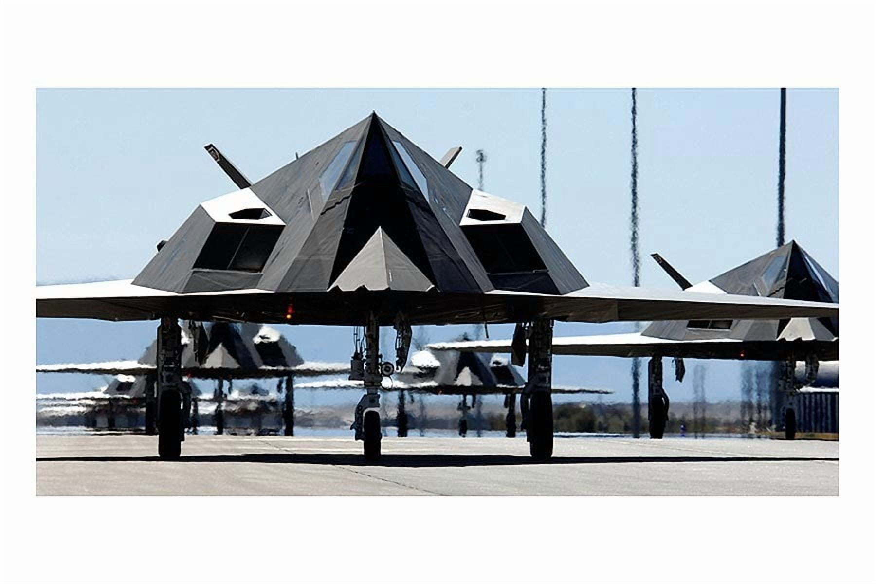 Lockheed F-117 Nighthawk Stealth Fighter - 12x18 Inch Laminated ...