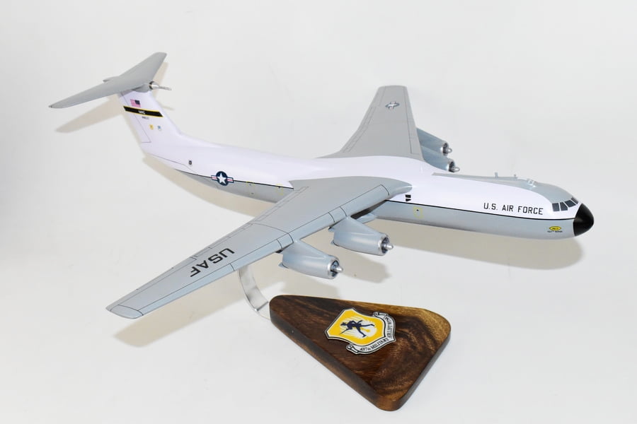 Lockheed Martin C-141b Starlifter, 437th Military Airlift Wing, 18 ...