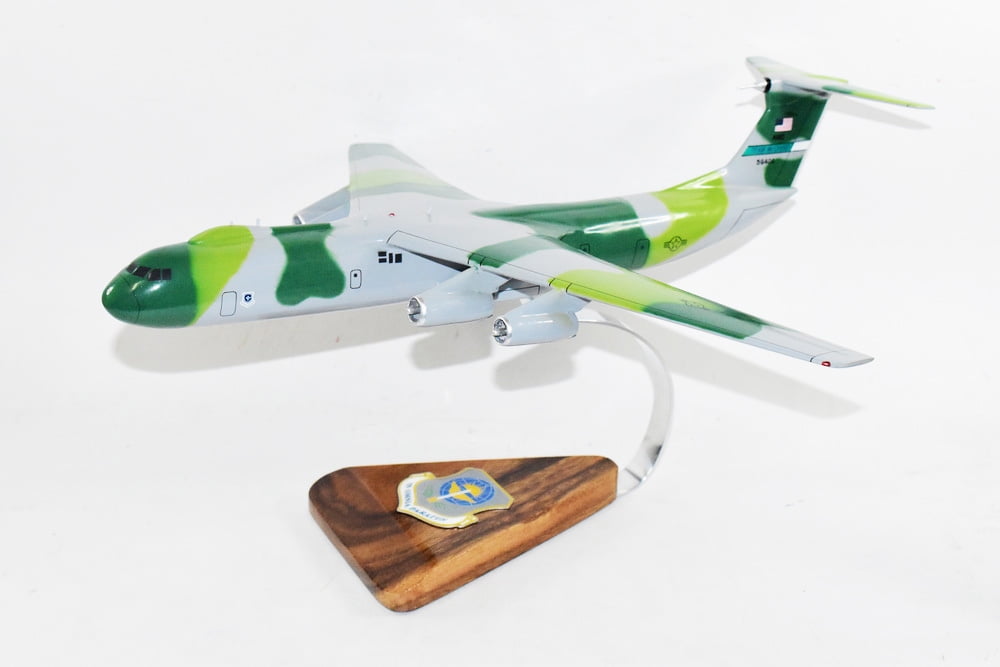 Lockheed Martin C-141b Starlifter, 62d MAW,18 Mahogany Scale Model ...