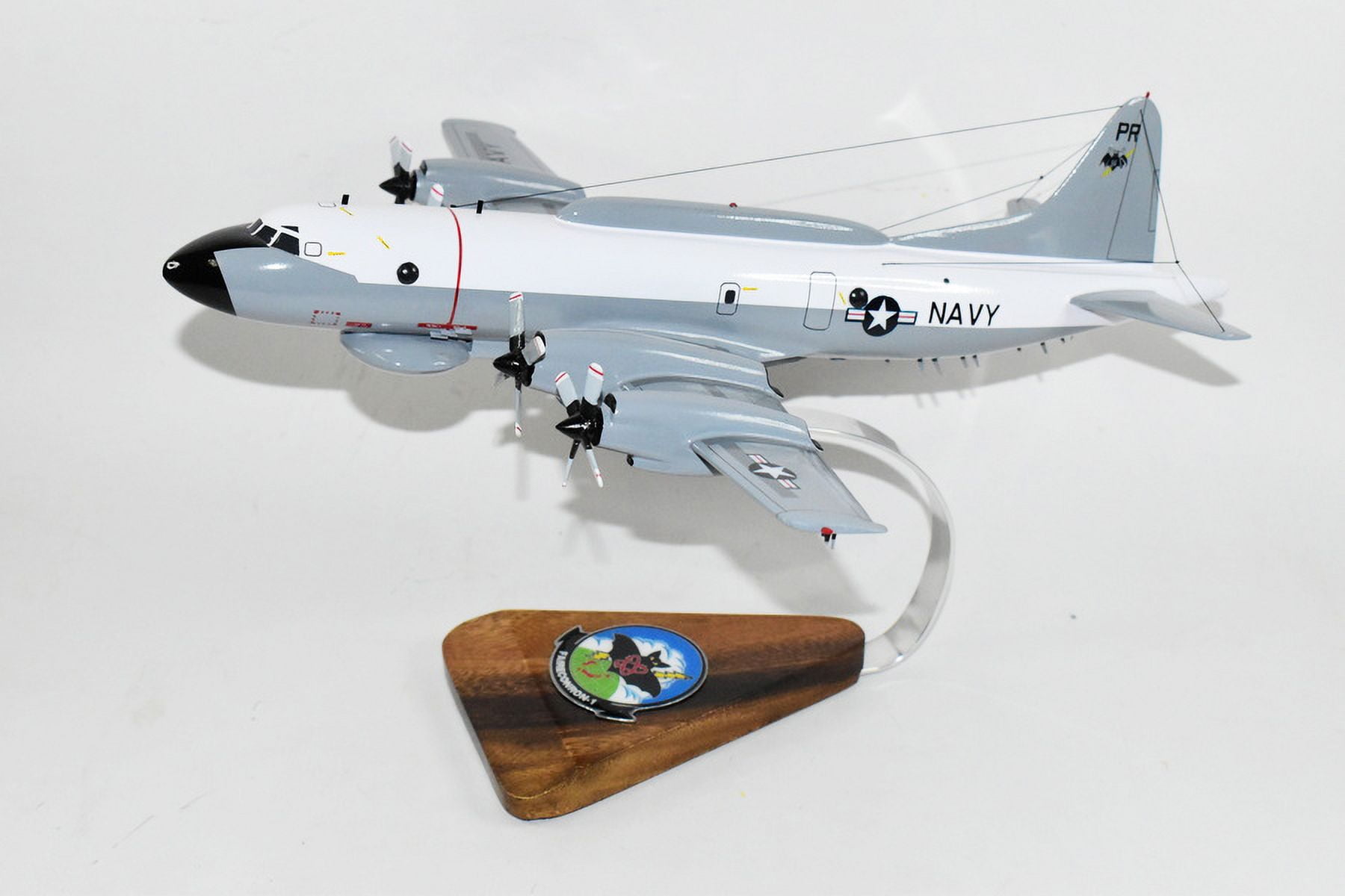 Lockheed Martin EP-3E Orion, VQ-1 World Watcher Aries PR/32, 18 Mahogany Scale Model - Walmart.com