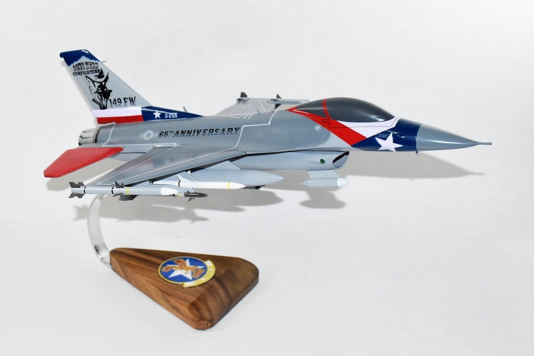 Lockheed Martin® F-16 Fighting Falcon®, 182nd Fighter Squadron, 18 ...