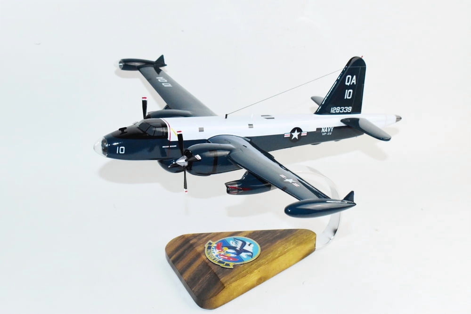 Lockheed Martin® P2V5 Neptune, VP-22 Blue Geese, 18-inch Mahogany Model ...