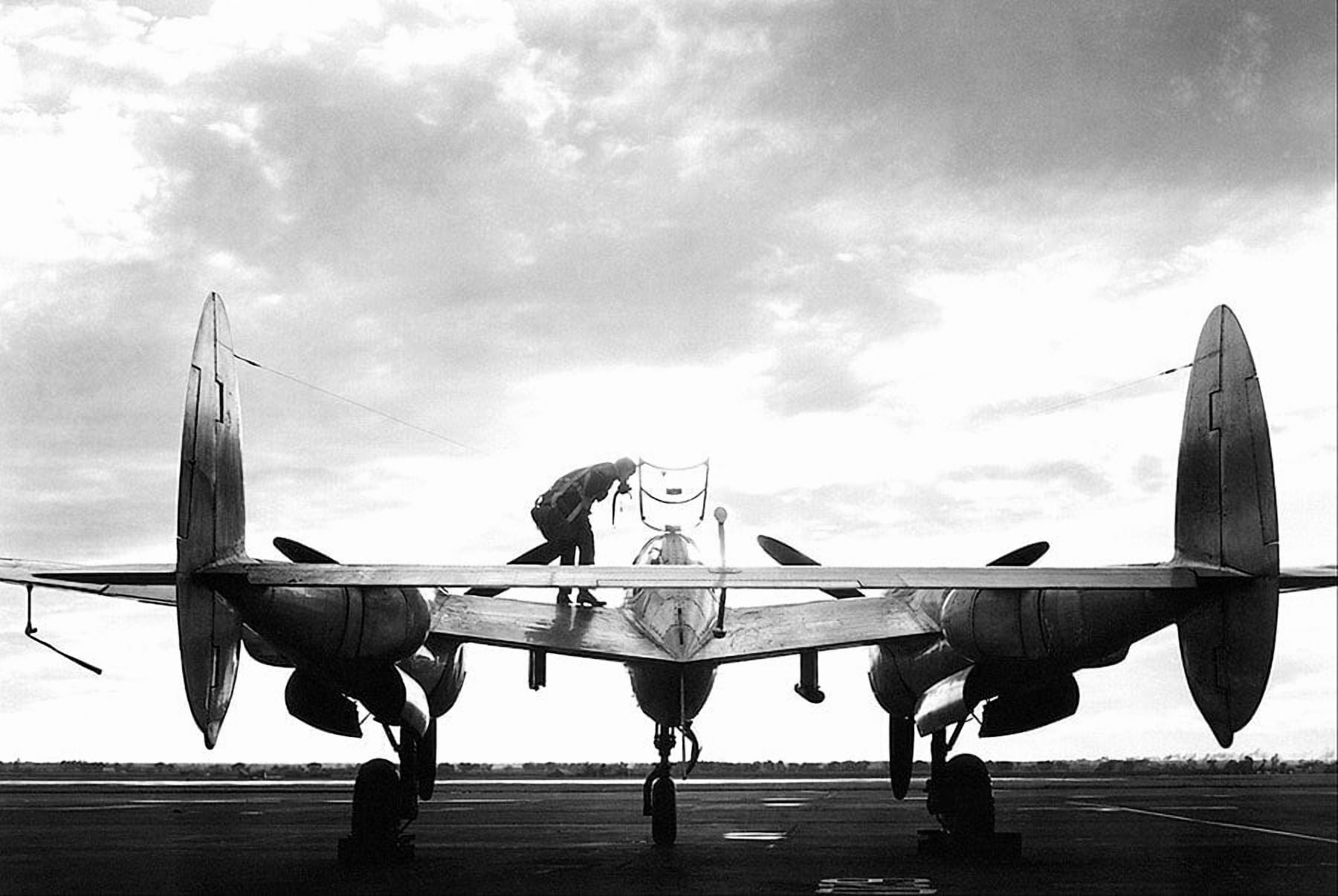 Lockheed P-38 Lightning at Sunset Style - A - 20x30 Inch Glossy ...