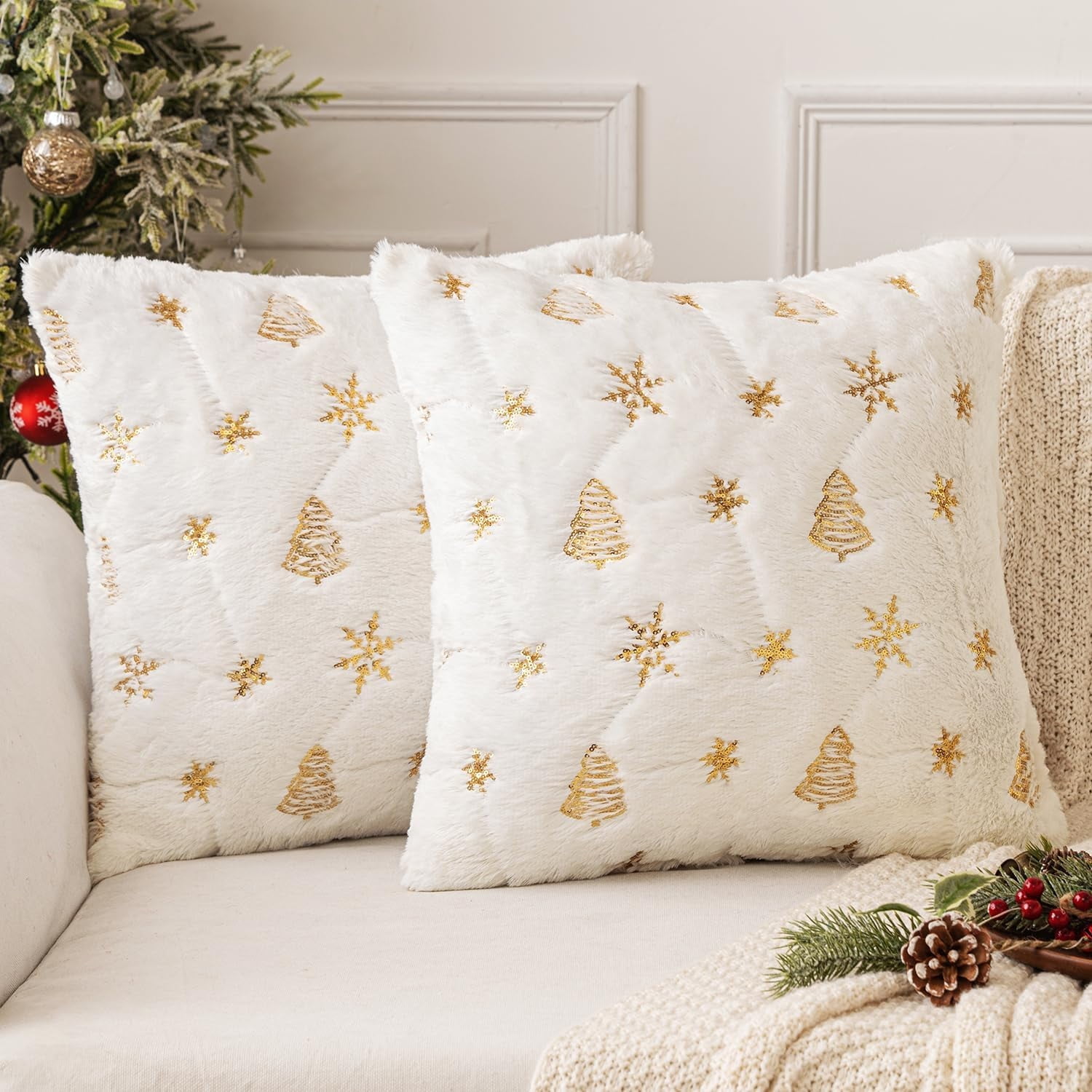 Lomyolo Elegant Christmas Throw Pillow Covers Set of 2 - 20x20 ...
