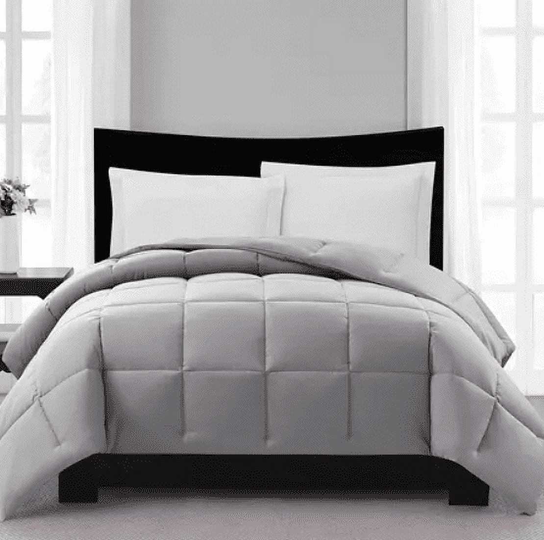 London Fog Supreme Down Alternative Comforter, 94" x 90" (Grey, Queen ...