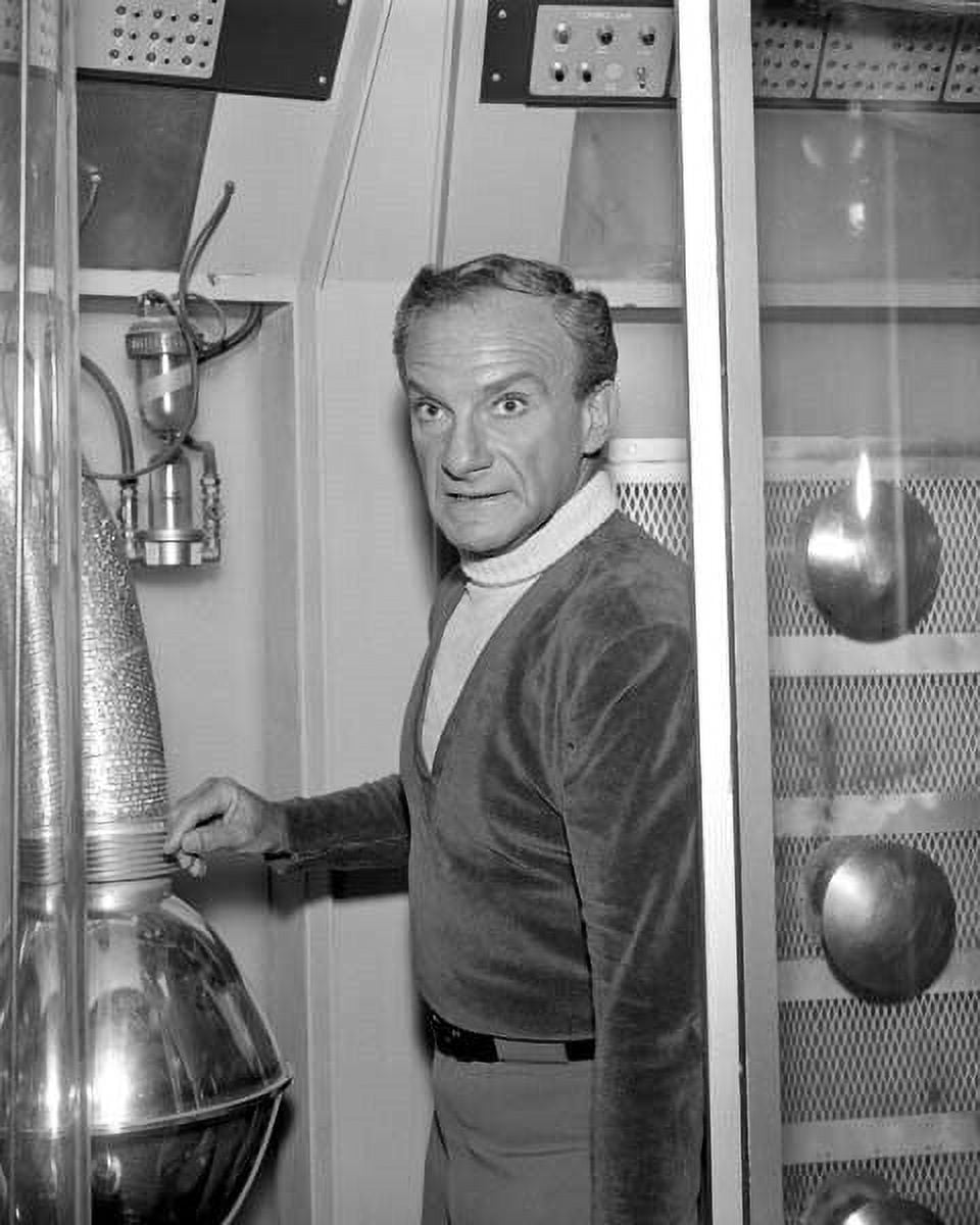 Lost in Space Jonathan Harris as shifty Dr Smith on Jupiter 2 Poster ...