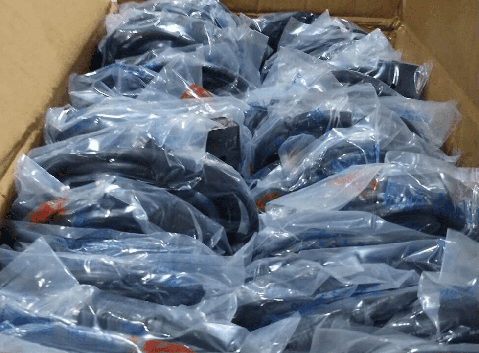 Lot of 100 New VGA Cables Male to Male Monitor LCD Video Cord 15-Pin ...