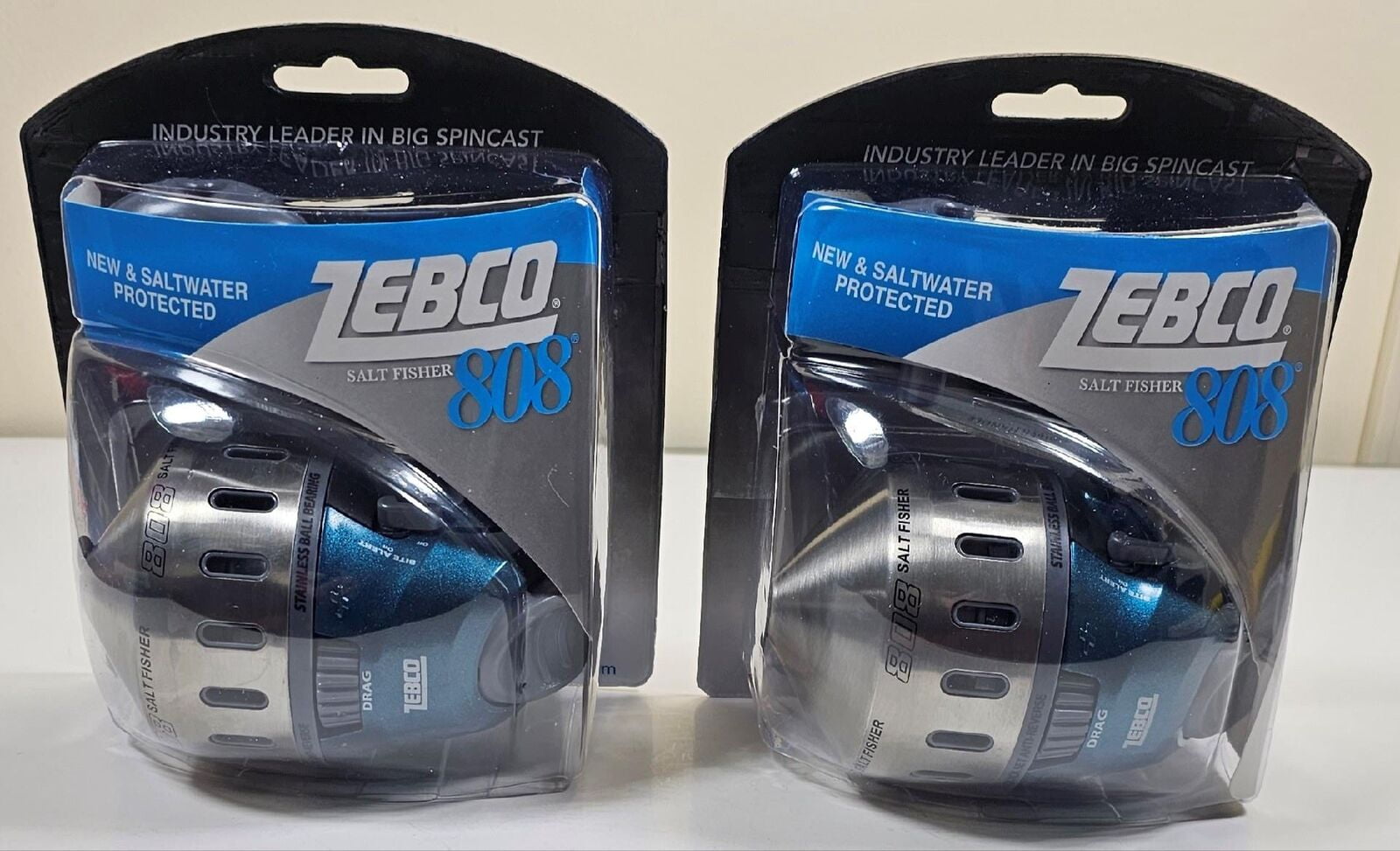 (Lot of 2) Zebco 808 Salt Fisher Reel Pre-Spooled 20lb/145yds 2.6:1 Gear Ratio - Walmart.com