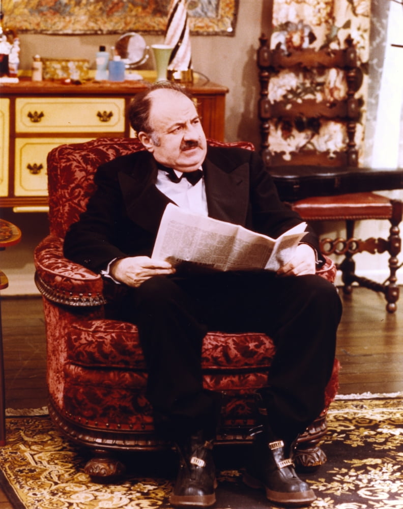 Lou Jacobi sitting in Chair with Newspaper Photo Print (8 x 10 ...