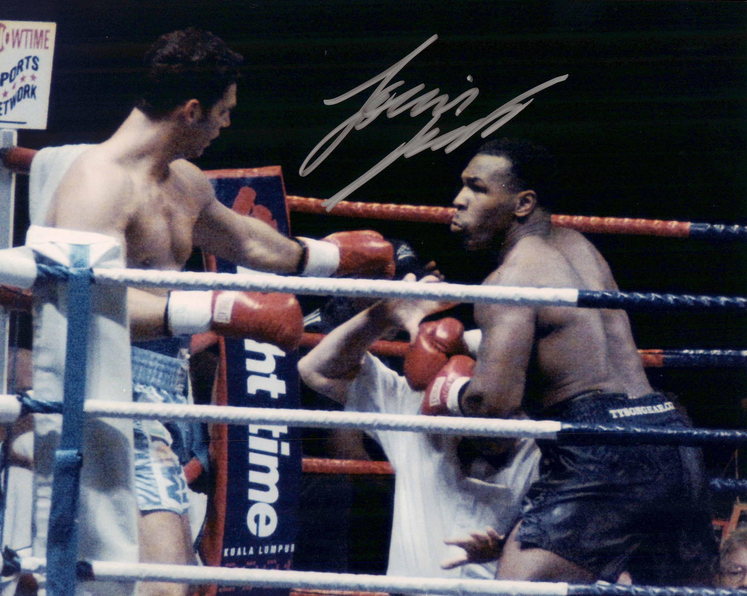 Lou Savarese Autographed 8x10 Photo SKU #186857 - Walmart.com