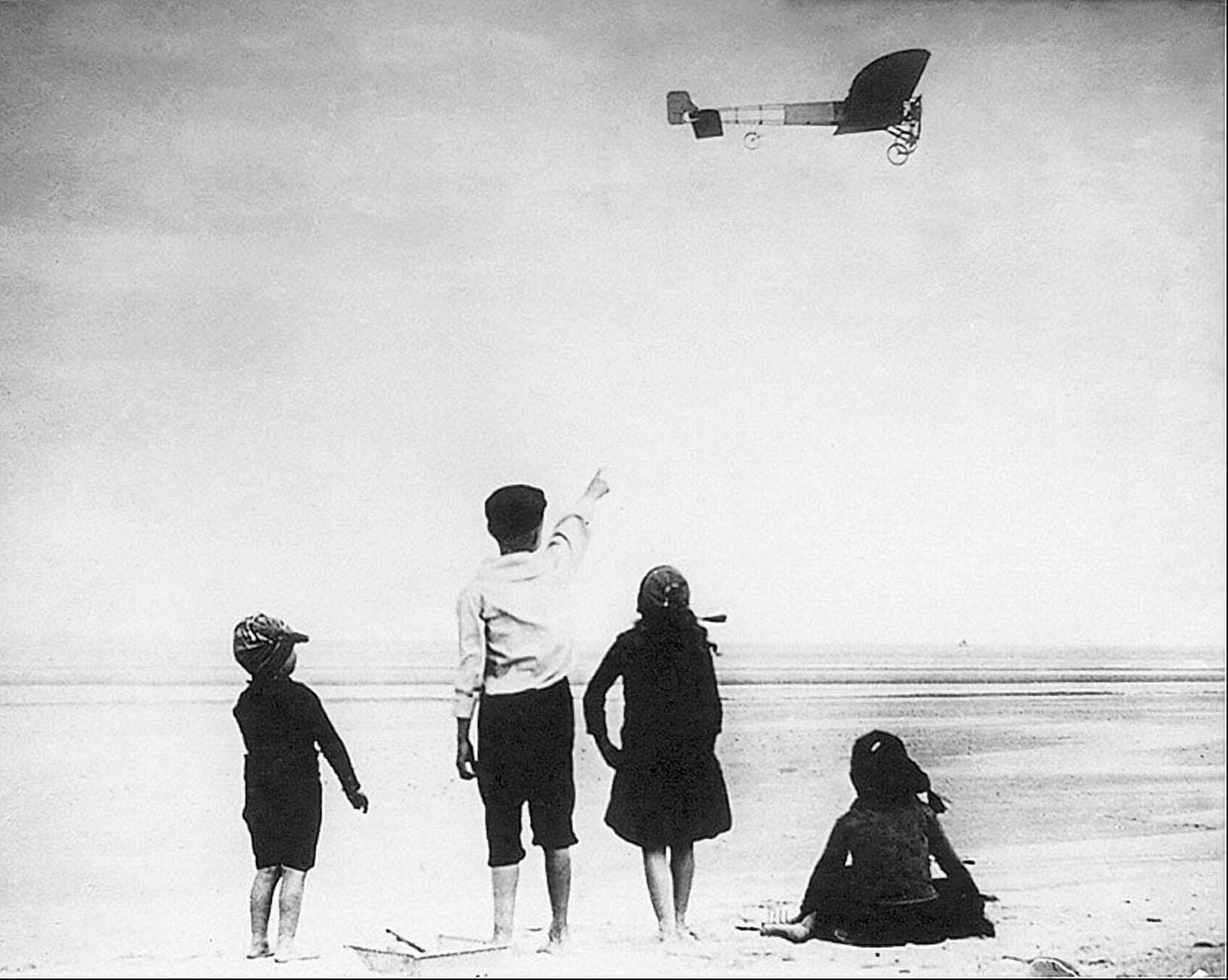 Louis Blériot 1910 Airplane Over Calais - 24x36 Inch Glossy Laminated ...