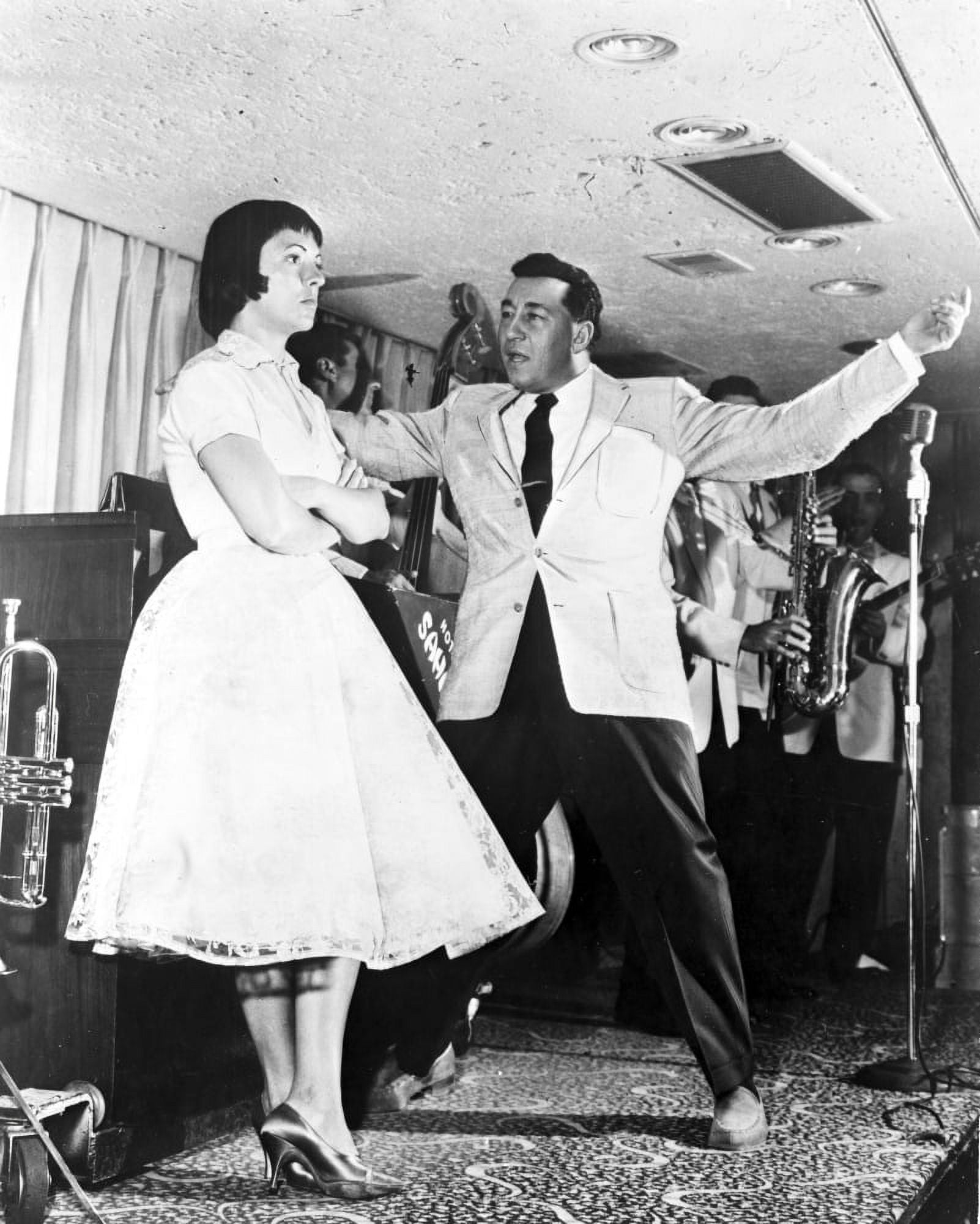 Louis Prima performing Photo Print (8 x 10) - Walmart.com