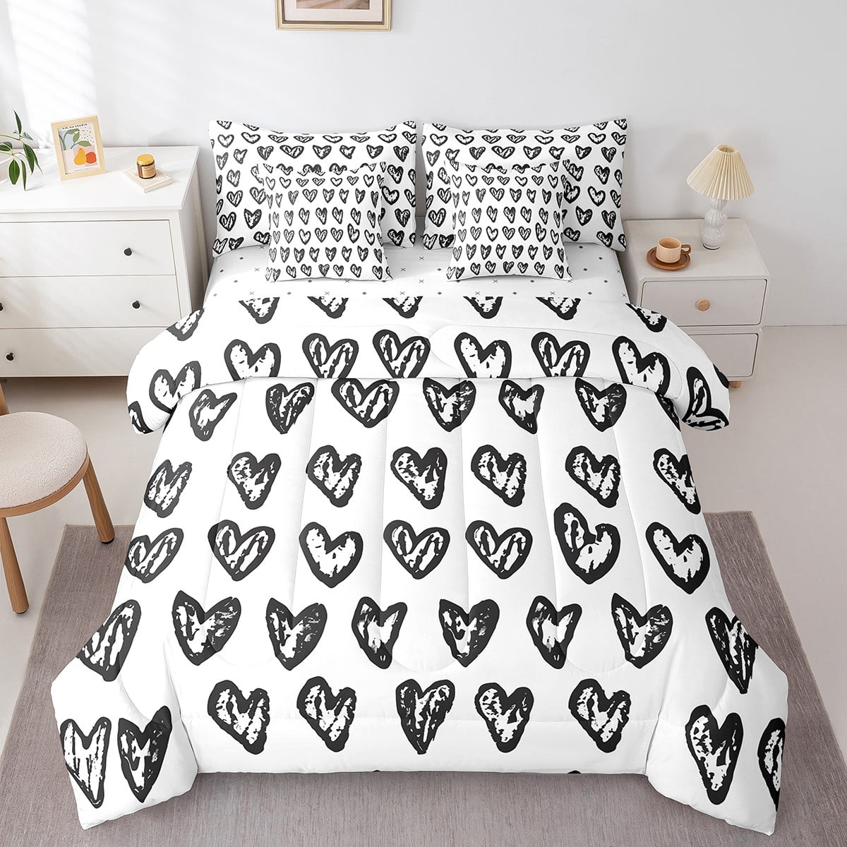 Love Queen Comforter Set,7 Pieces Black and White Heart Shaped ...