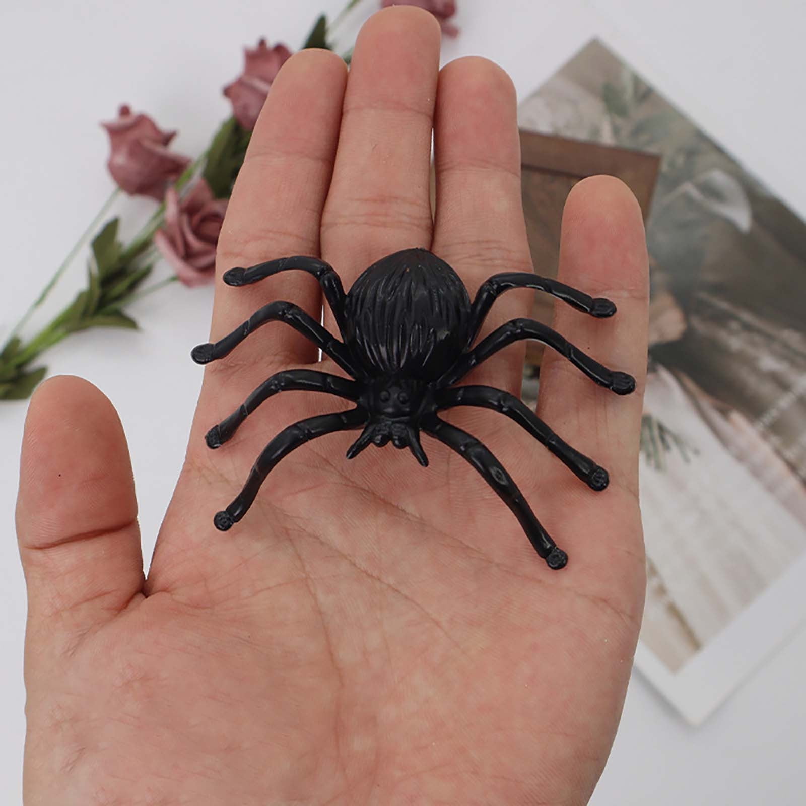 Loyerfyivos Realistic Plastic Spider Toys,Halloween Prank Props,Small ...