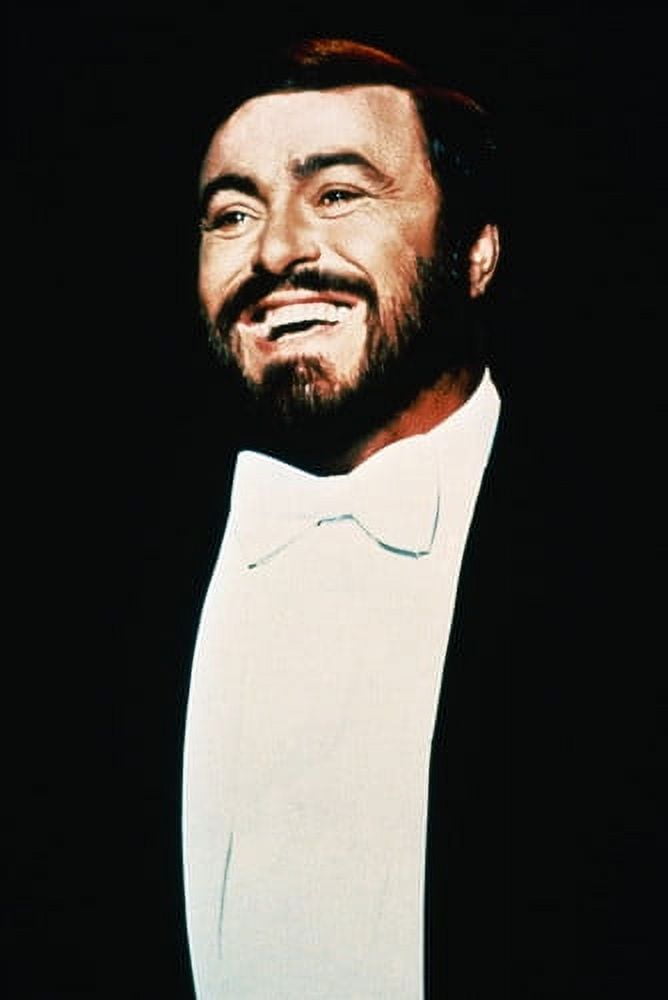 Luciano Pavarotti 24x36 Poster - Walmart.com