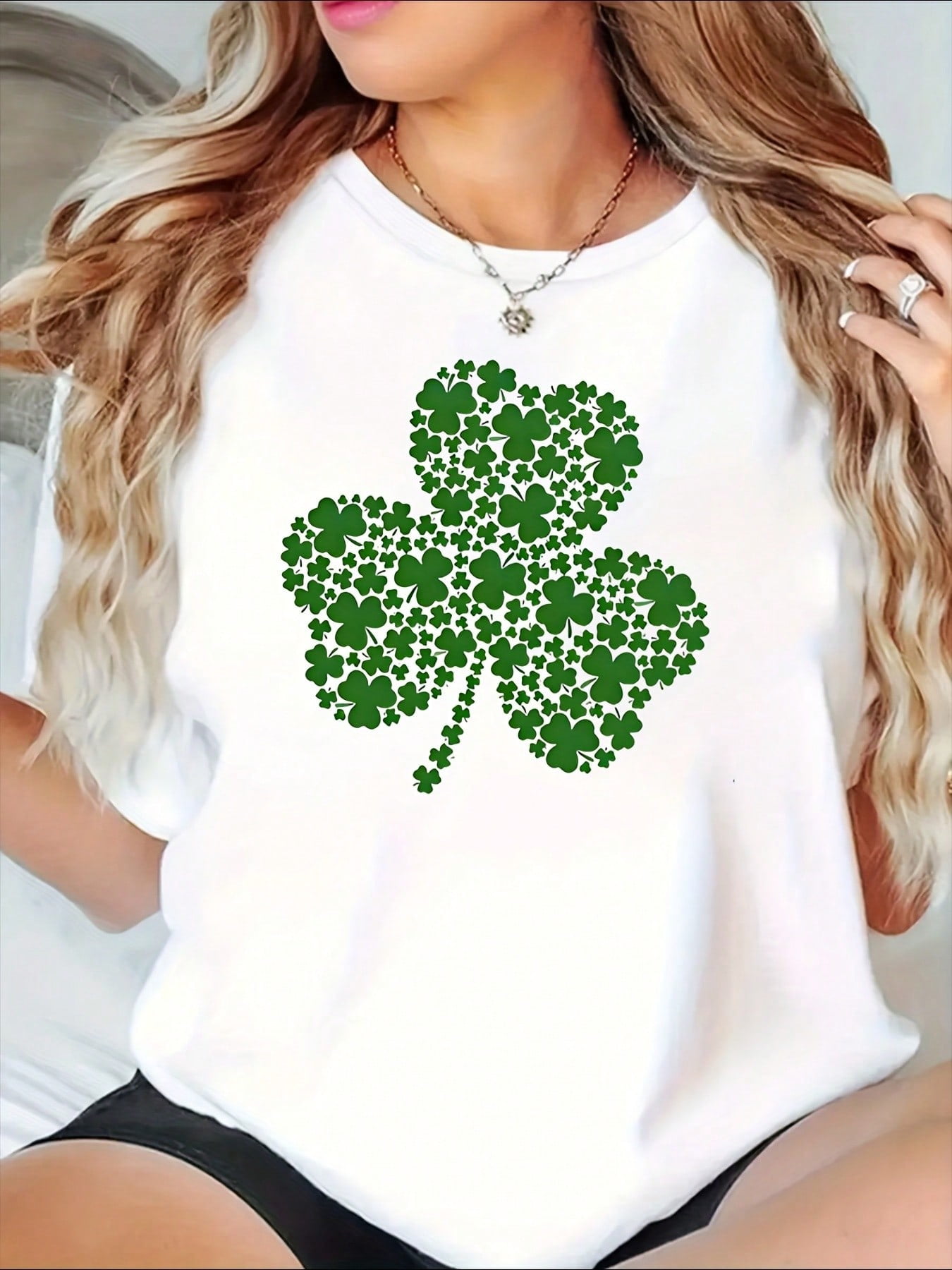 Lucky Shamrock Clover Print Women St. Patrick's Day Short Sleeve Tee ...