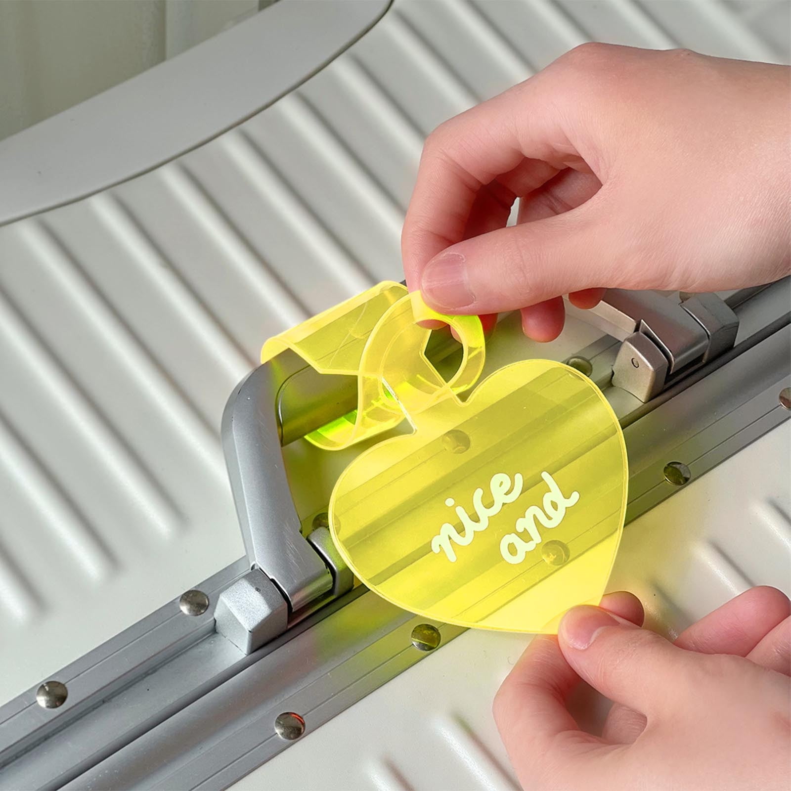 Luggage Tags Love Shape(Yellow) - Pvc Fluorescent Suitcase Tags ...