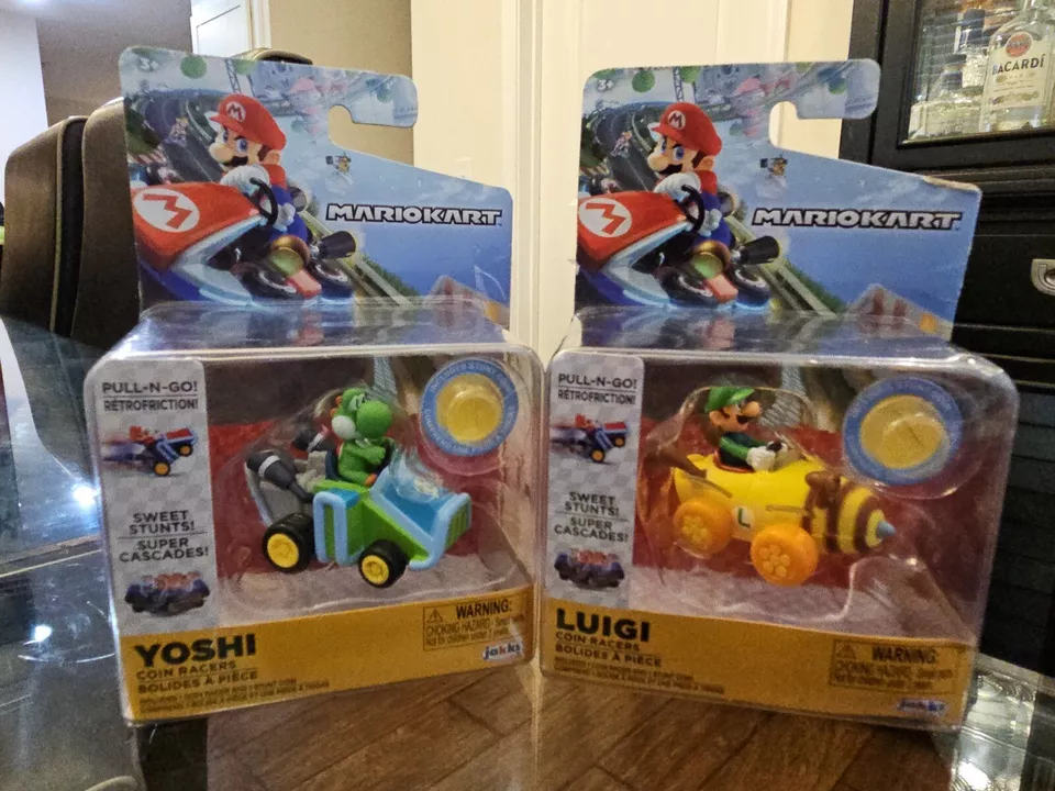 Luigi & Yoshi Nintendo Mario Kart Pull-n-Go Coin Racers, New - Walmart.com