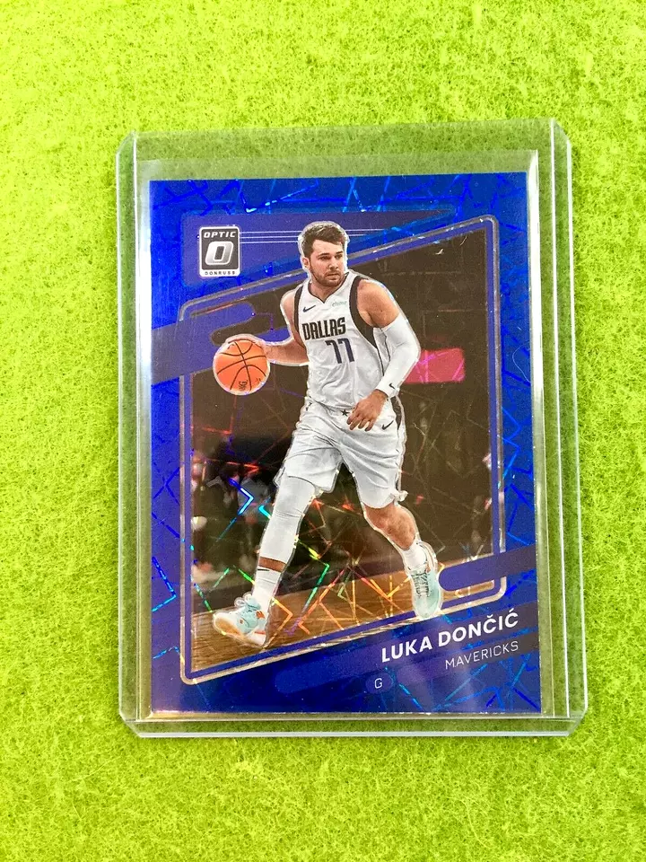 Luka Doncic BLUE VELOCITY LAZER PRIZM CARD 2021-22 Donruss Optic LUKA ...