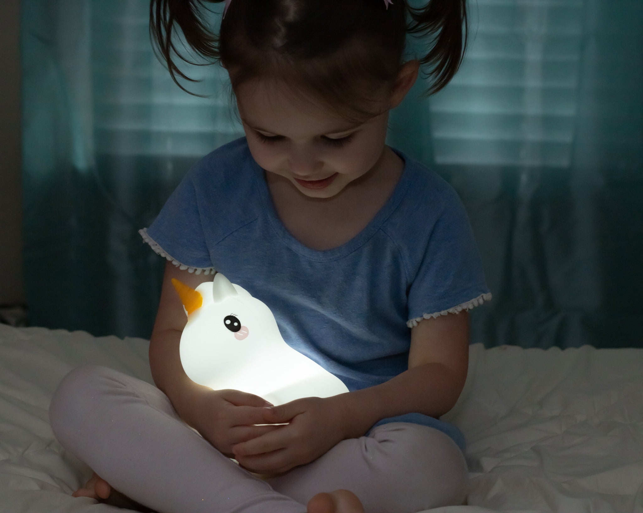 LumiPets Nursery LED Nightlight: Unicorn-Shaped Nightlight ...