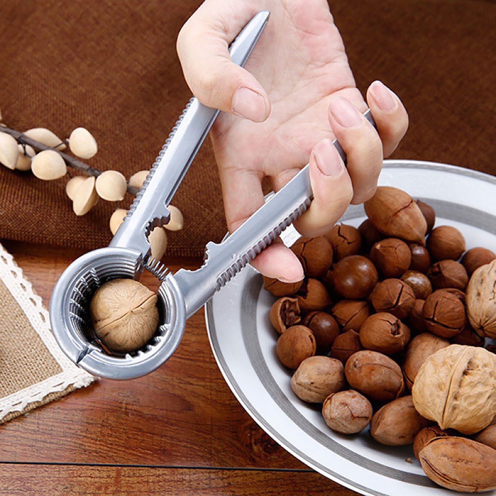 Lunxisen 2 Pcs Chestnut Clip, Nut Cracker Sheller Walnut Pliers, Metal ...