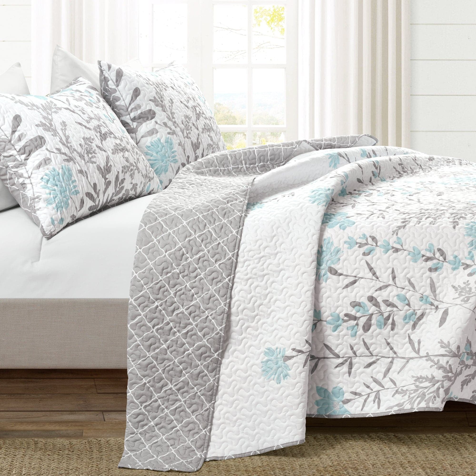 Lush Decor 100% Polyester Aprile Reversible Quilt Blue/Gray 3Pc Set ...