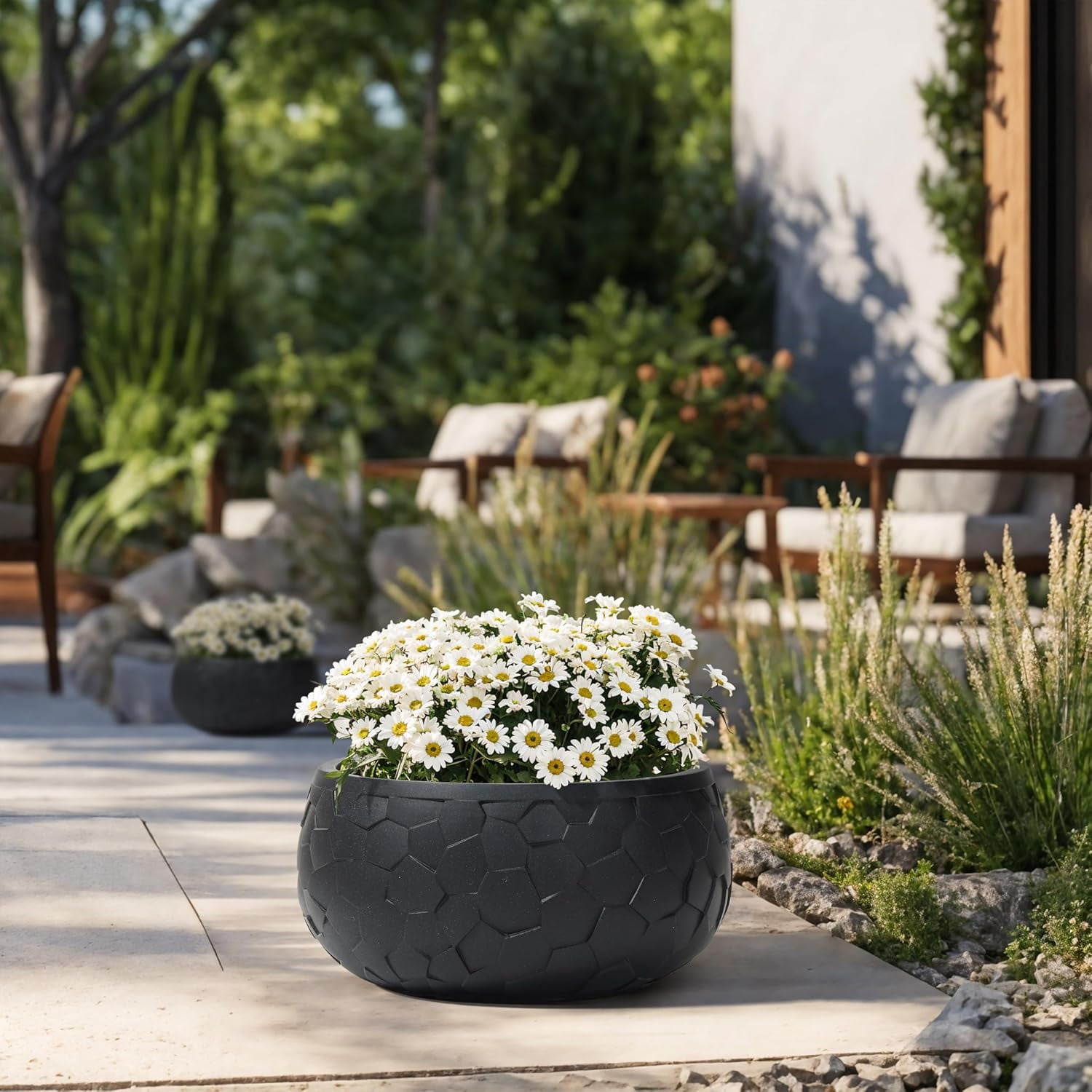 LuxenHome 17.5" Dia Round Concrete Planter, Outdoor Indoor Large Pot ...